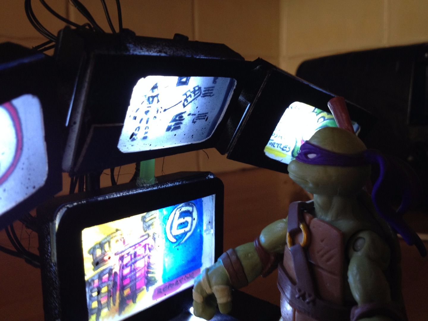 Light Up Command Center Toy : 7 Steps (with Pictures) - Instructables