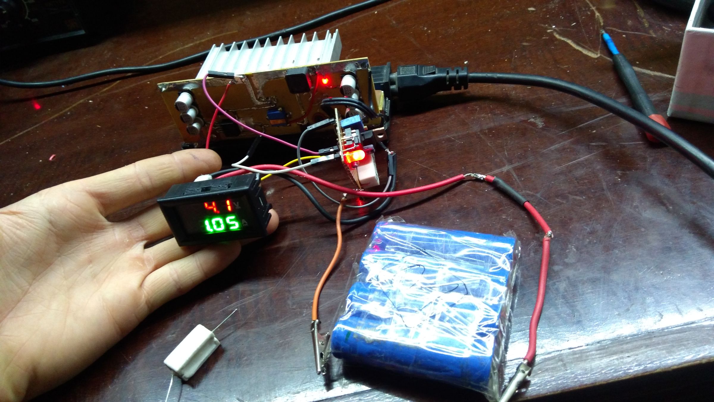 Adding a Current Limit Feature to a Buck/Boost Converter : 4 Steps ...