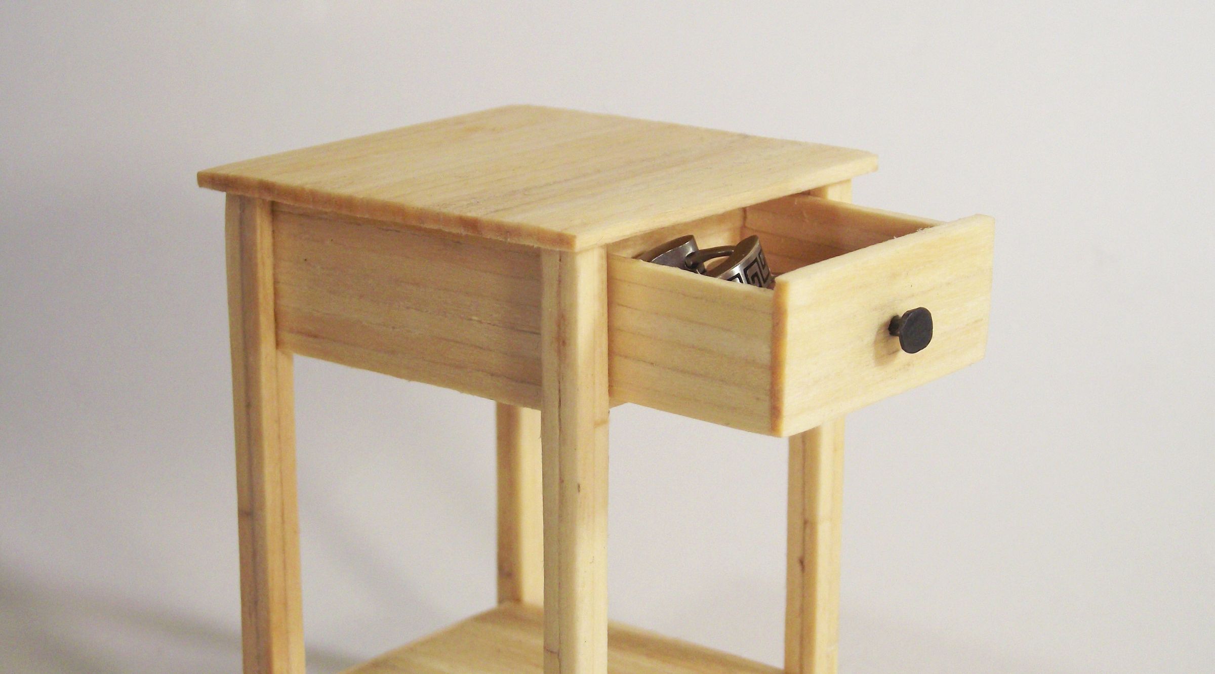 Miniature Matchstick Side Table - Instructables