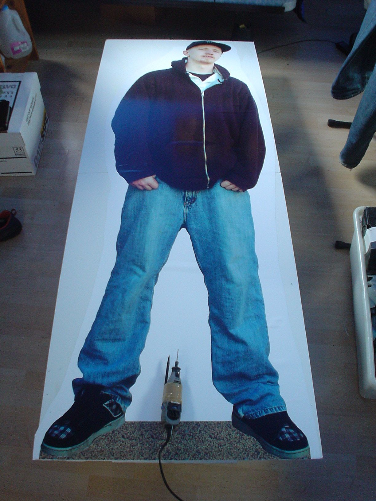 How to Make a Cardboard Stand Up of Someone! : 7 Steps (with Pictures ...