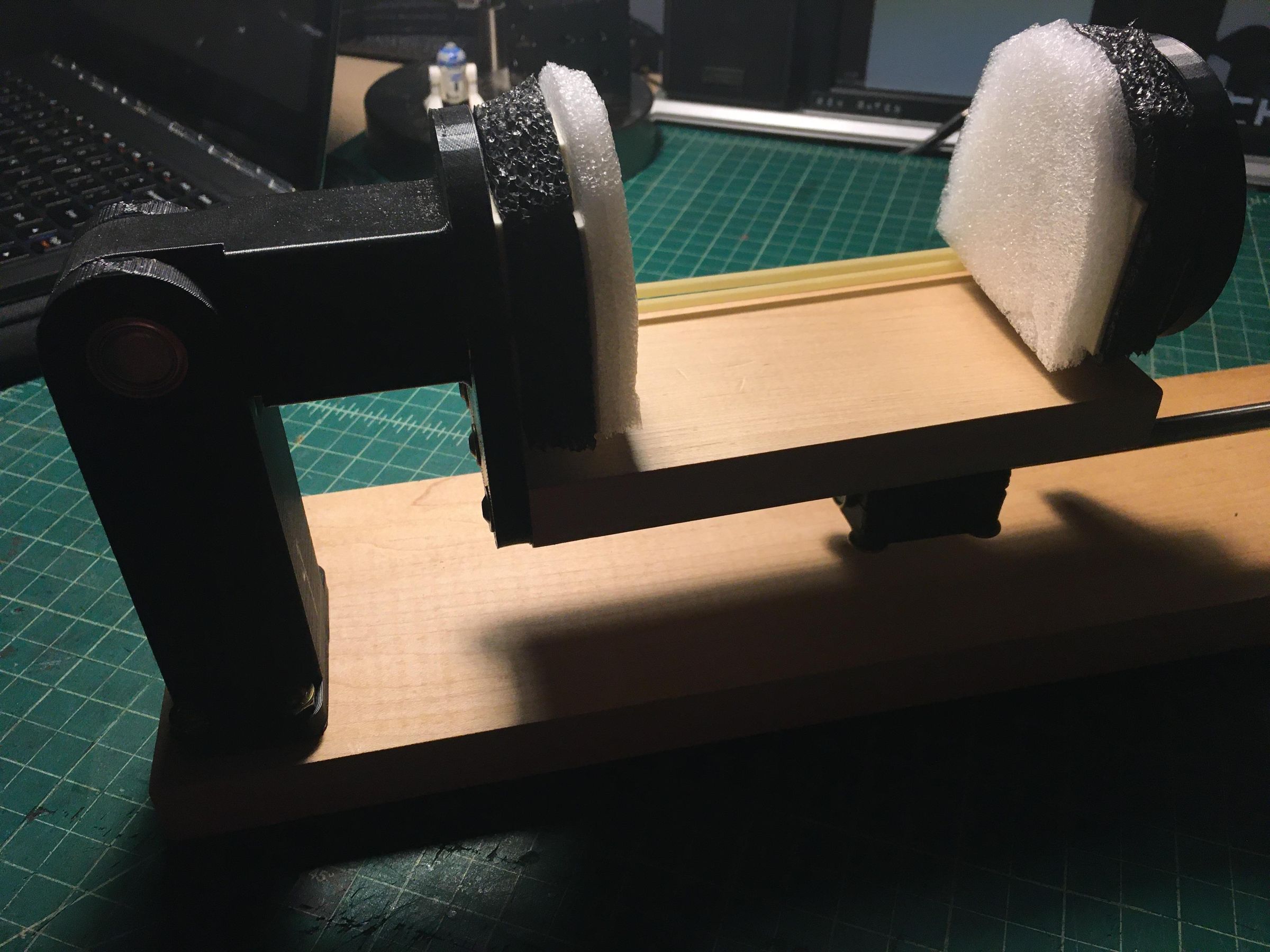 DRILL-POWERED SPRAYPAINT CAN SHAKER : 4 Steps (with Pictures ...