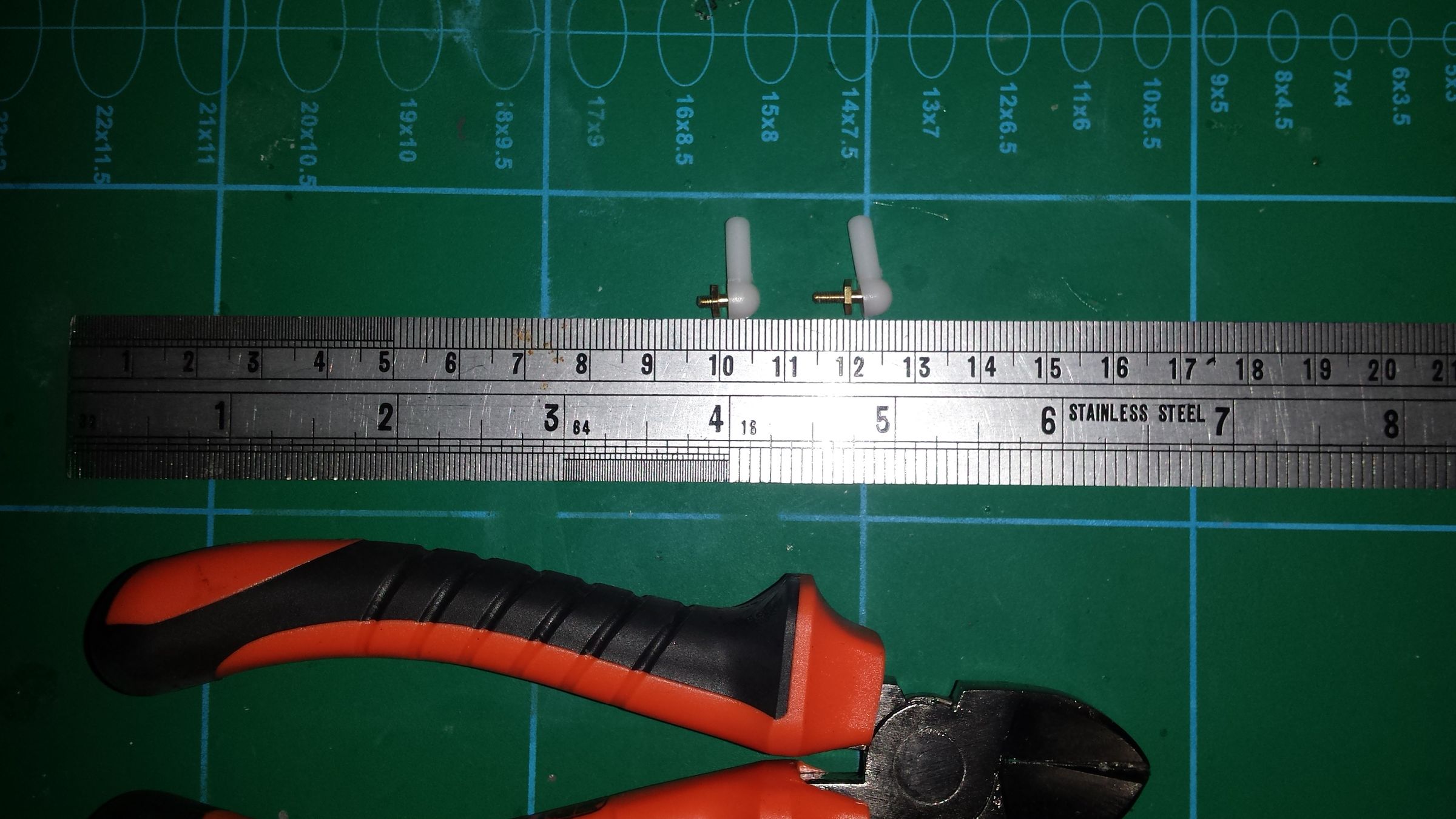 Motion Follow Animatronics Eyes : 8 Steps (with Pictures) - Instructables