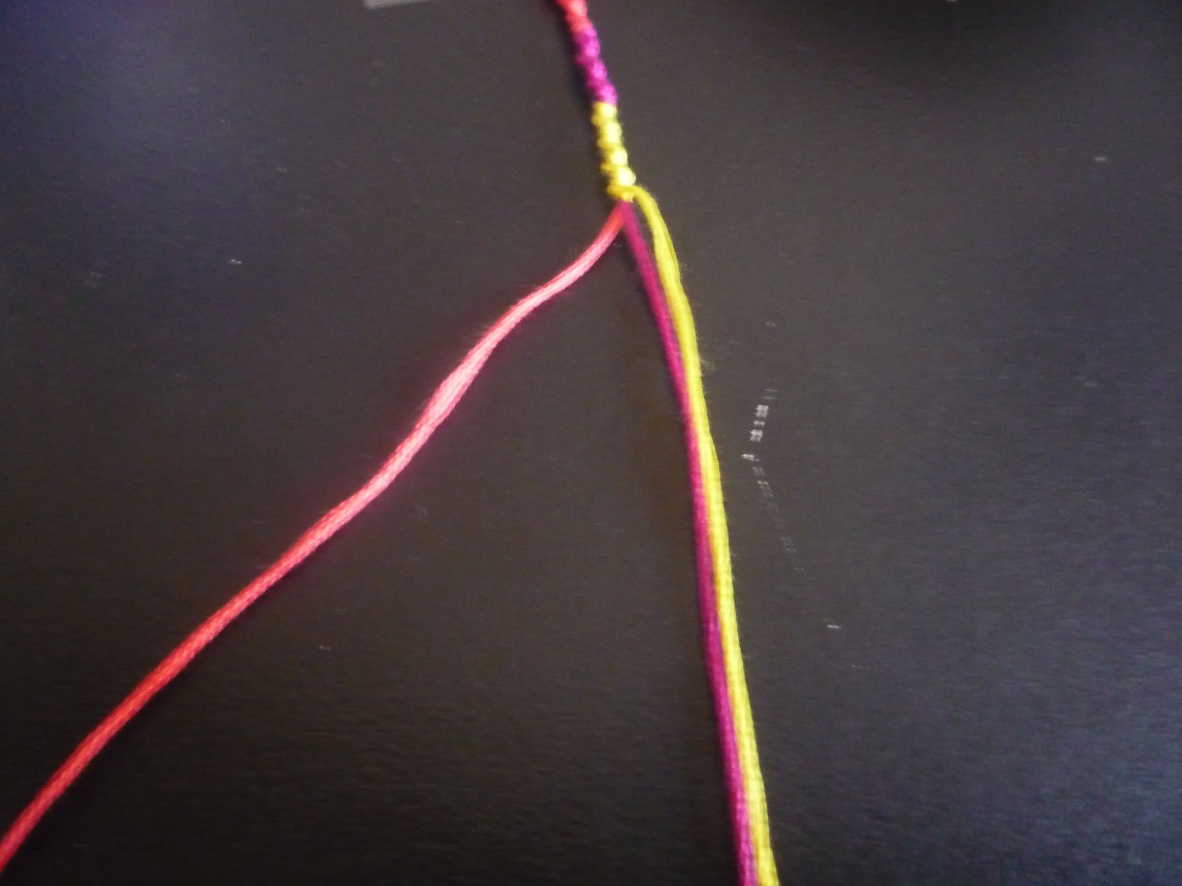 How to Make a Spiral Friendship Bracelet : 8 Steps - Instructables