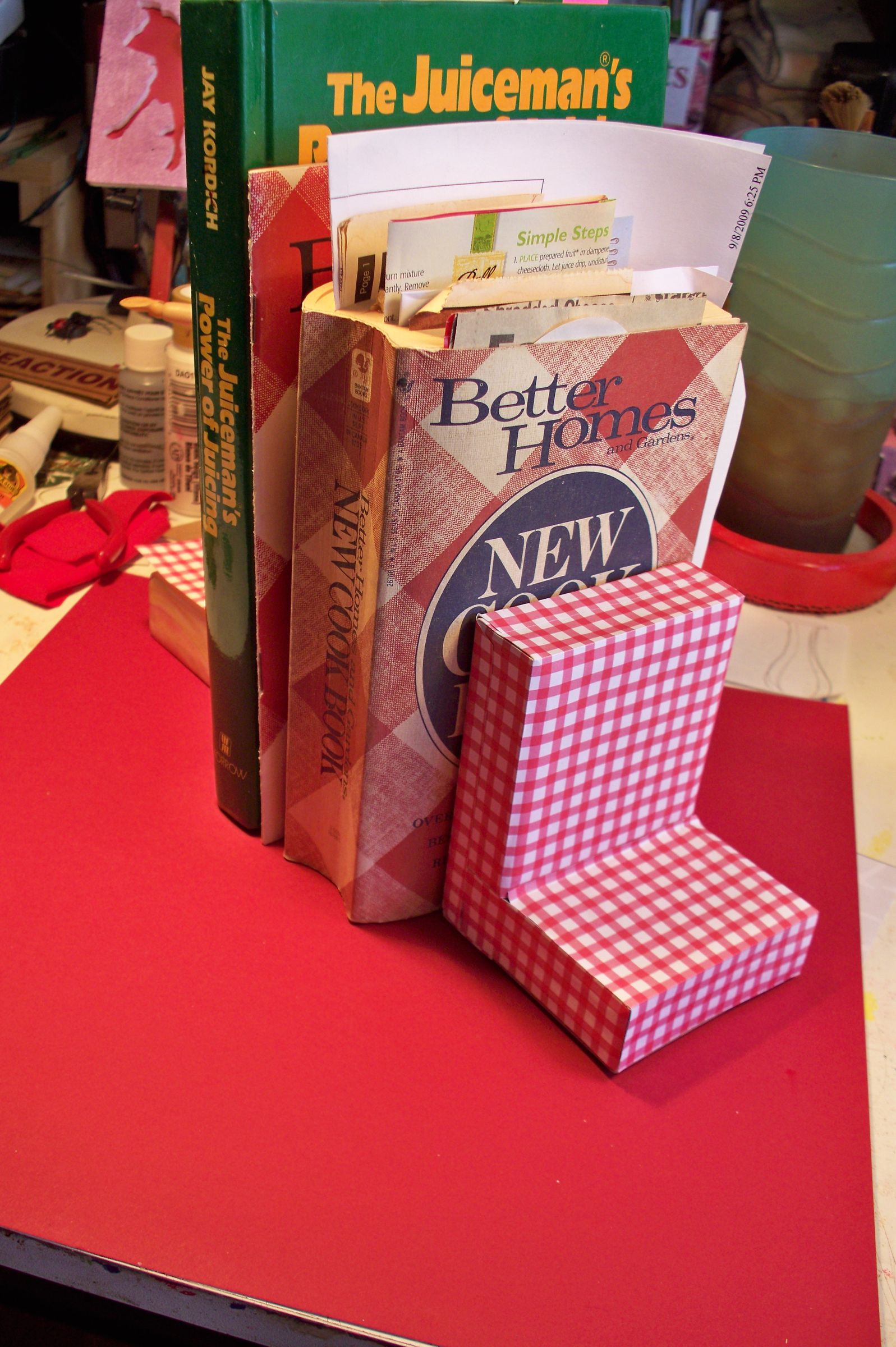 How to Make Bookends From Ceramic Tile : 6 Steps (with Pictures ...