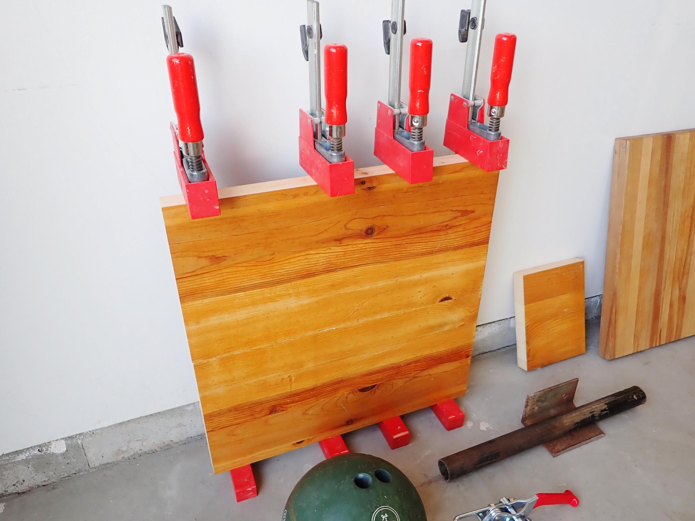 Bowling Ball Wood Carving Vise : 11 Steps (with Pictures) - Instructables
