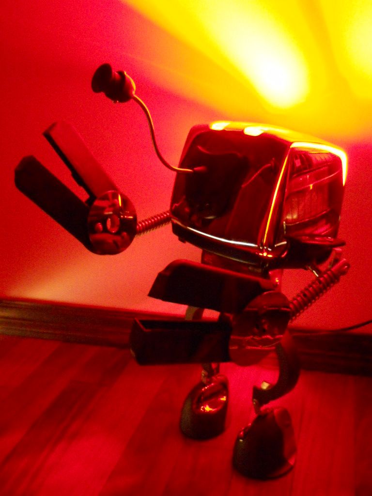 Turn Your Damaged Toaster Into an Outer Space Sculpture : 10 Steps ...