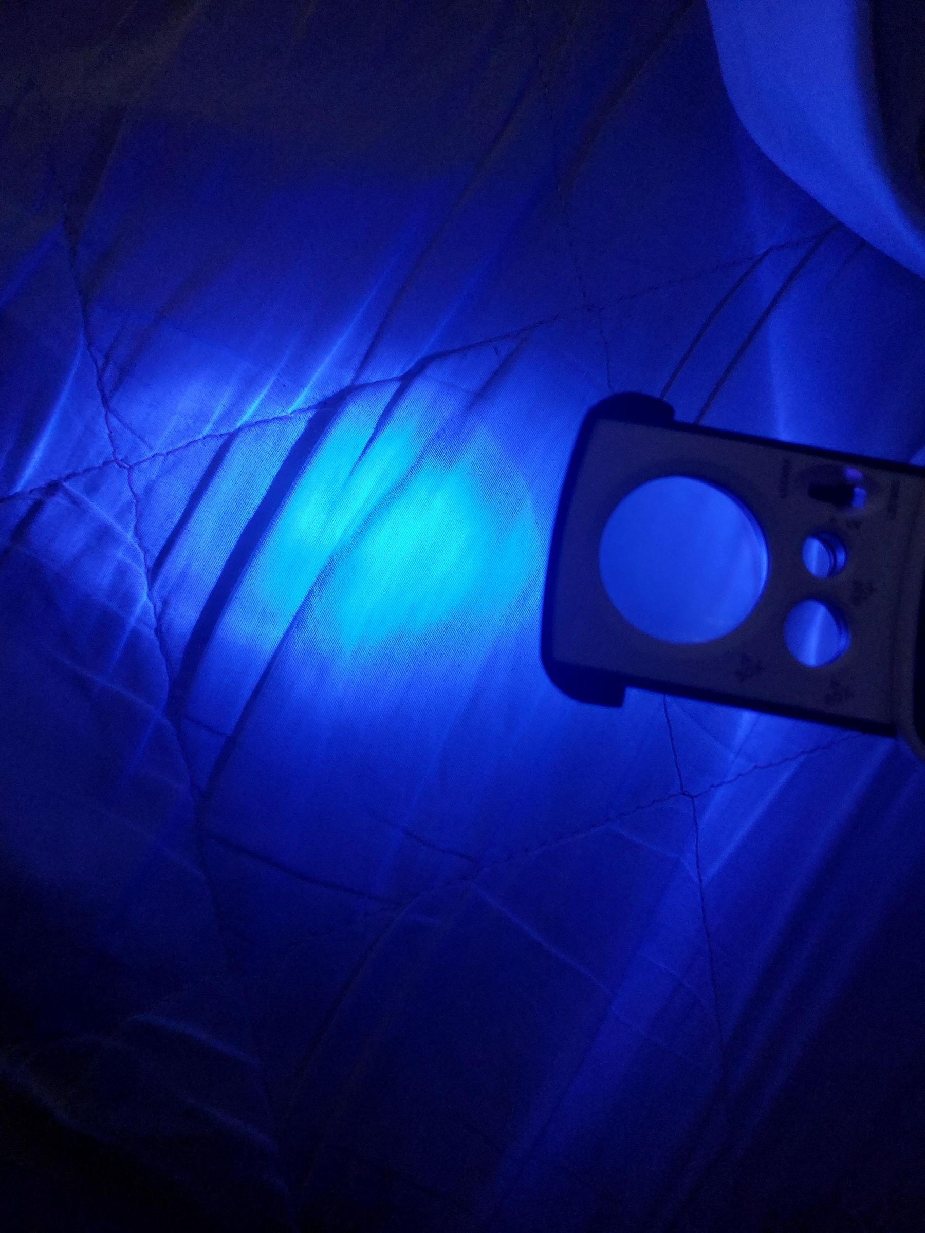 Make a UV Black Light at Home : 5 Steps (with Pictures) - Instructables