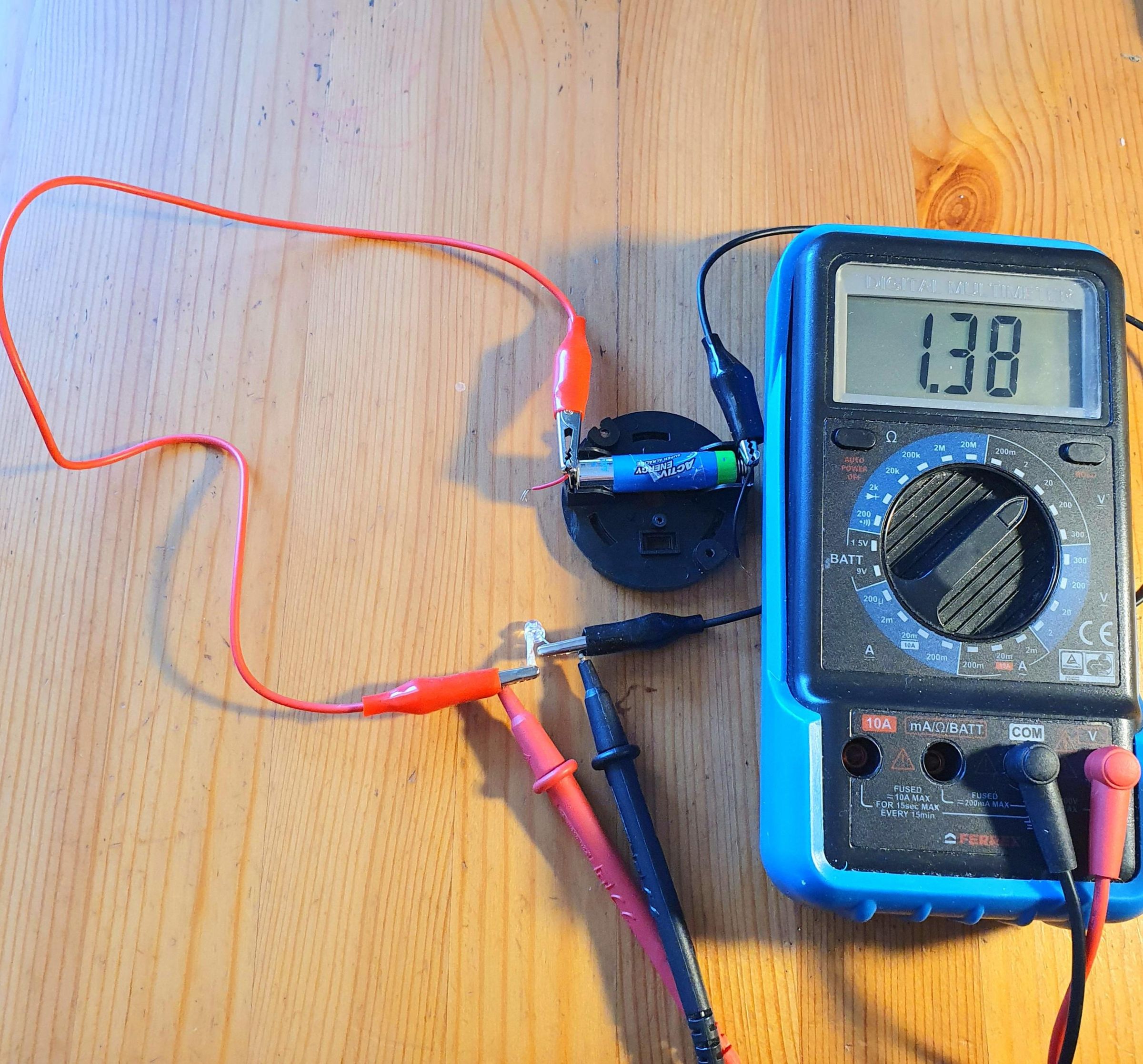 Run LEDs From 1 Volt : 4 Steps (with Pictures) - Instructables