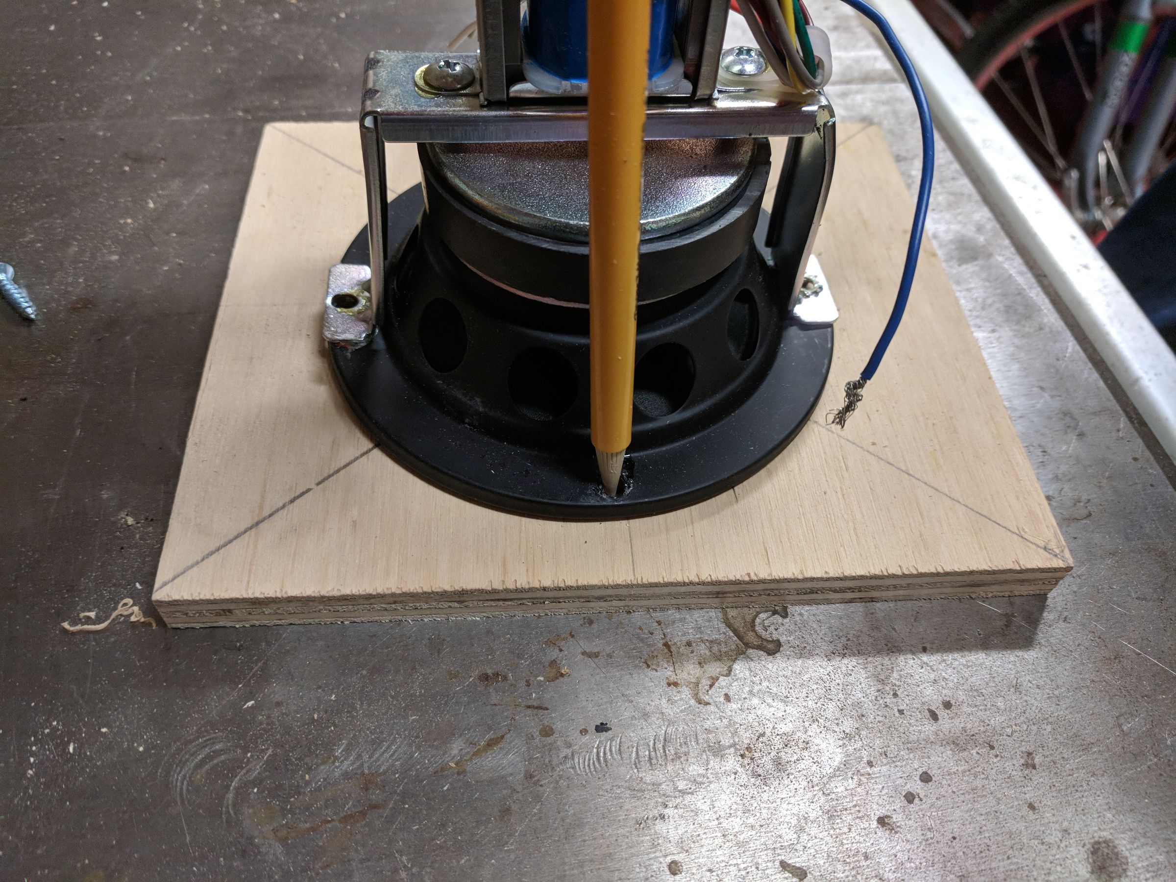 Bird House Speakers : 5 Steps - Instructables