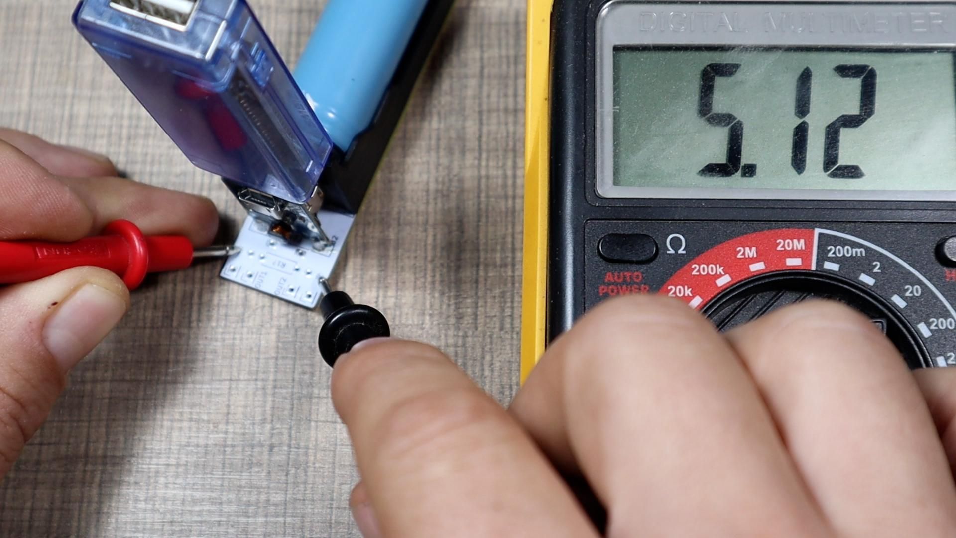 Electronics Projects Power Bank : 9 Steps (with Pictures) - Instructables