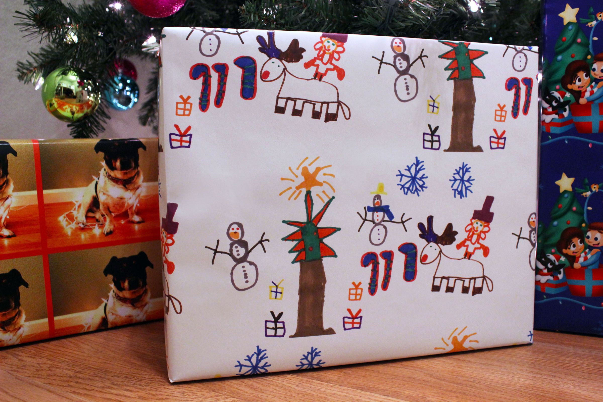 Creating Custom Gift Wrap : 4 Steps (with Pictures) - Instructables