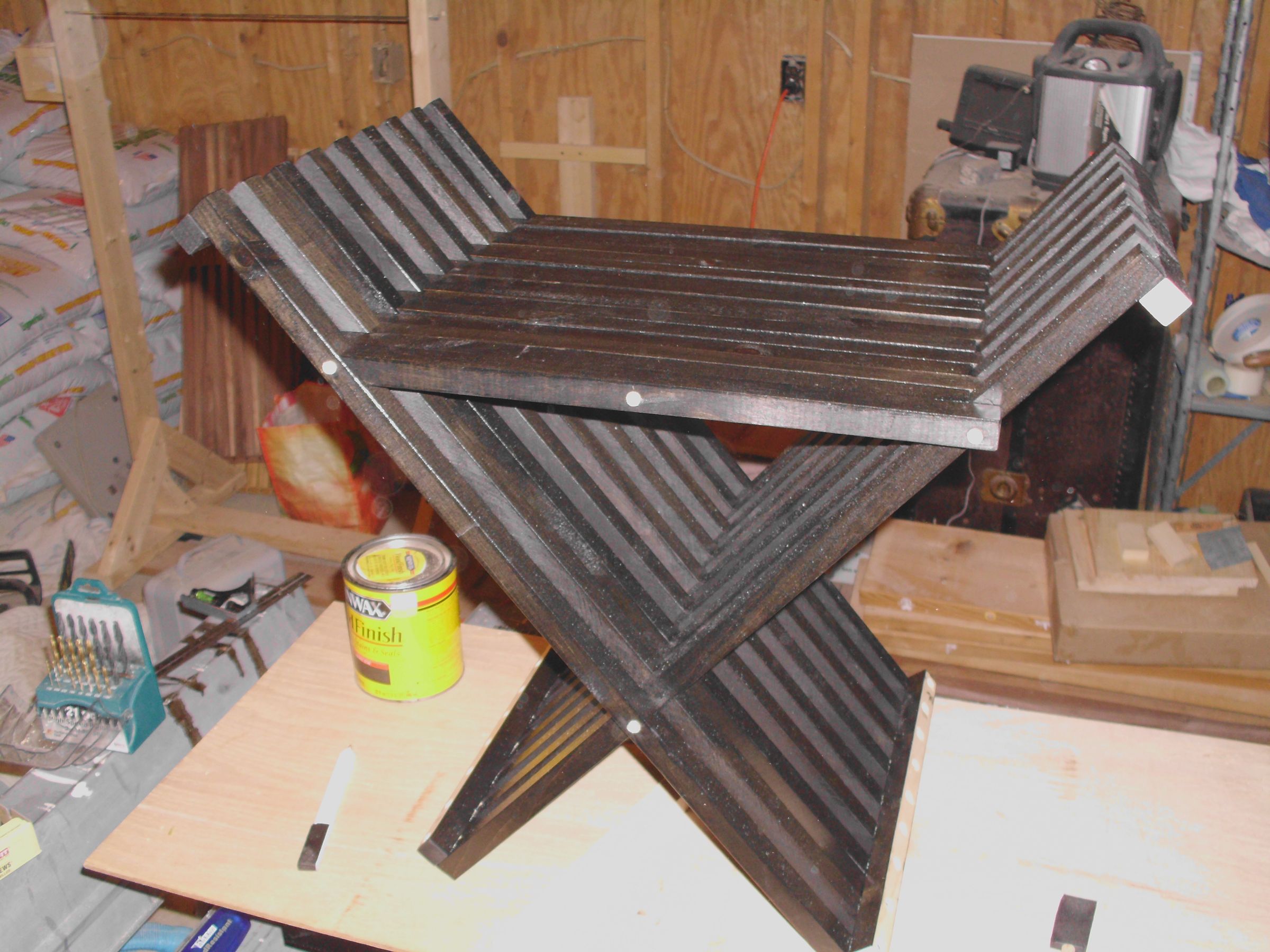 A Very Unique Folding Chair : 7 Steps (with Pictures) - Instructables