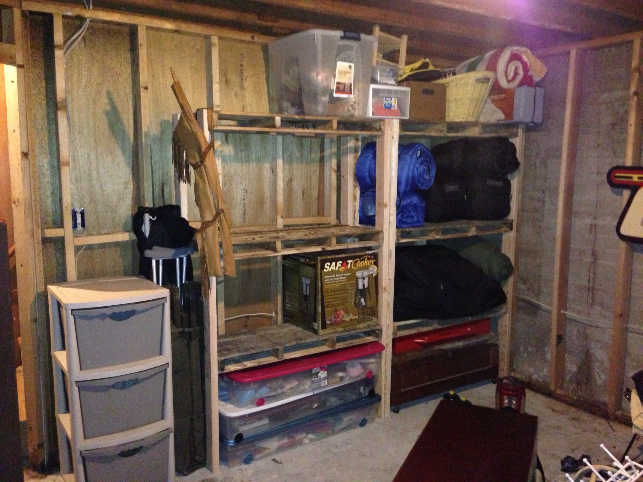 Wood Pallet Storage Shelving CHEAP! : 5 Steps (with Pictures ...