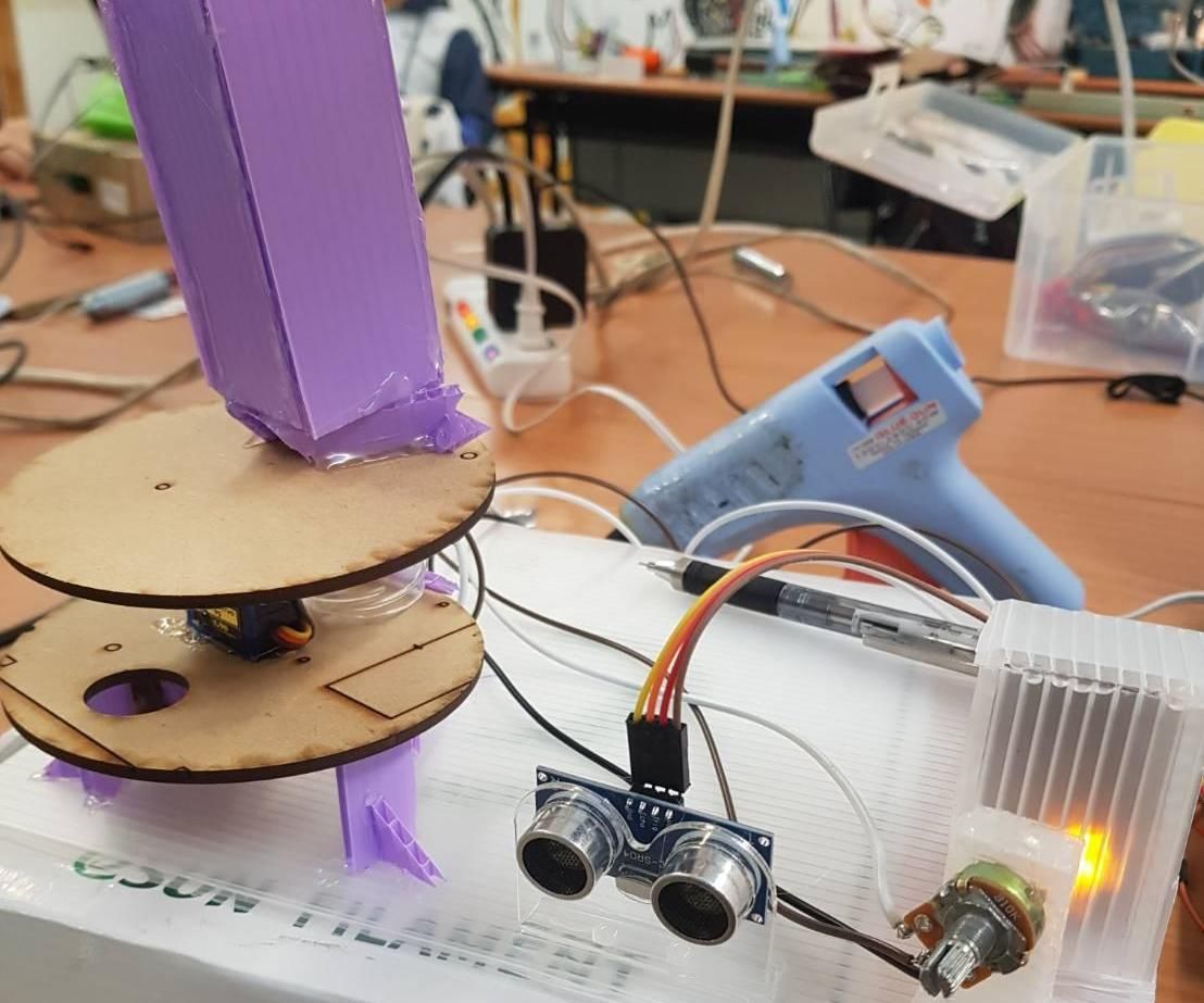 The Feeder : 4 Steps - Instructables