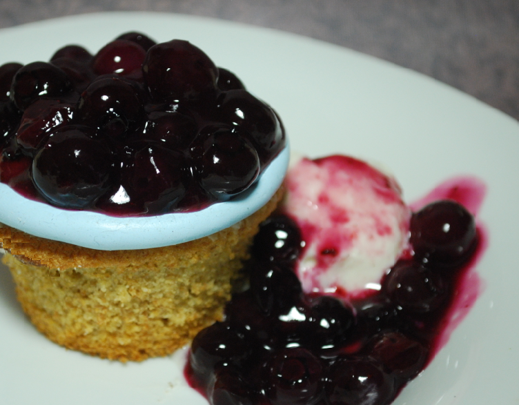 Blueberries Jubilee Cupcake (with Pictures) - Instructables