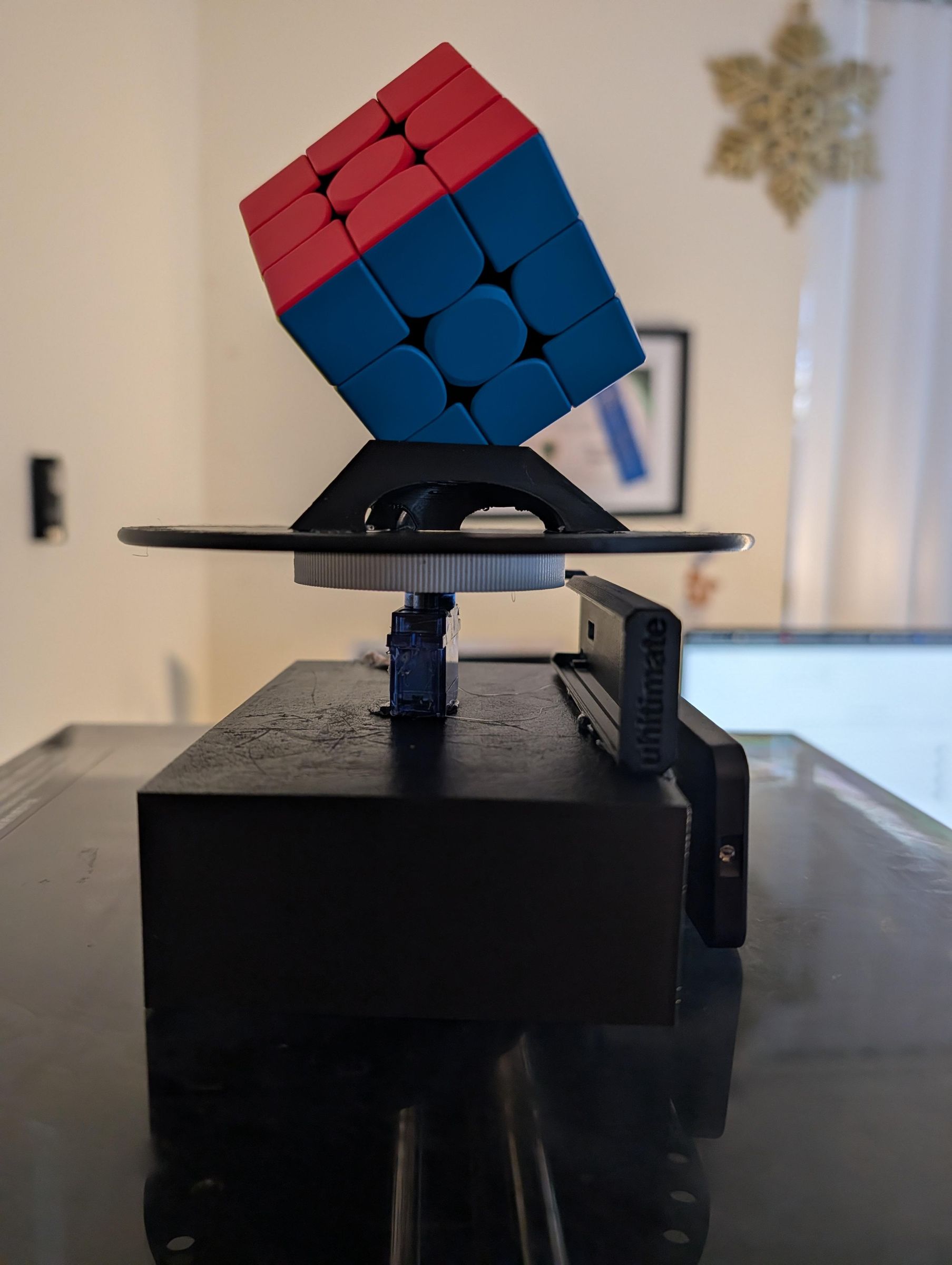 IR Controlled Spinning Speed Cube Display : 8 Steps - Instructables