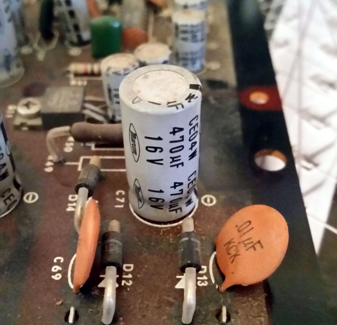 How to Recover Components From Old or Broken Electronics Without a ...
