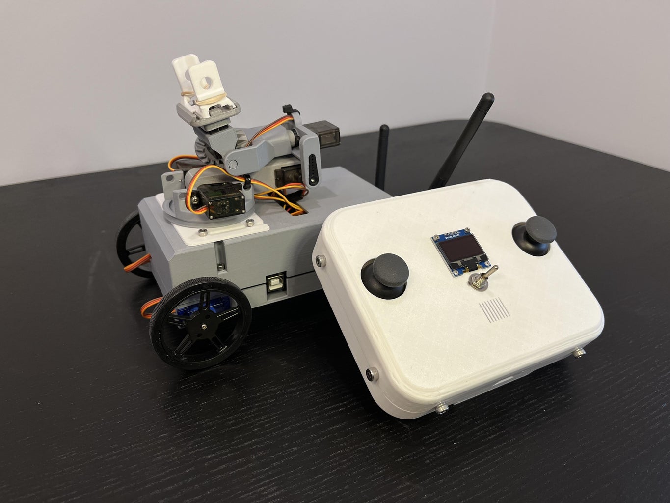 3d Printed Arduino Servo Platform With Robotic Arm 4 Steps Instructables