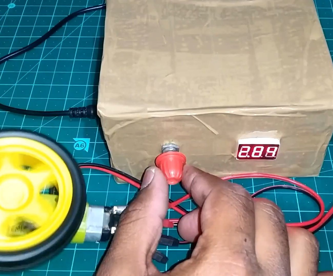 DIY Power Supply Using LM317 | Lm 317 Variable Voltage Output : 12 ...
