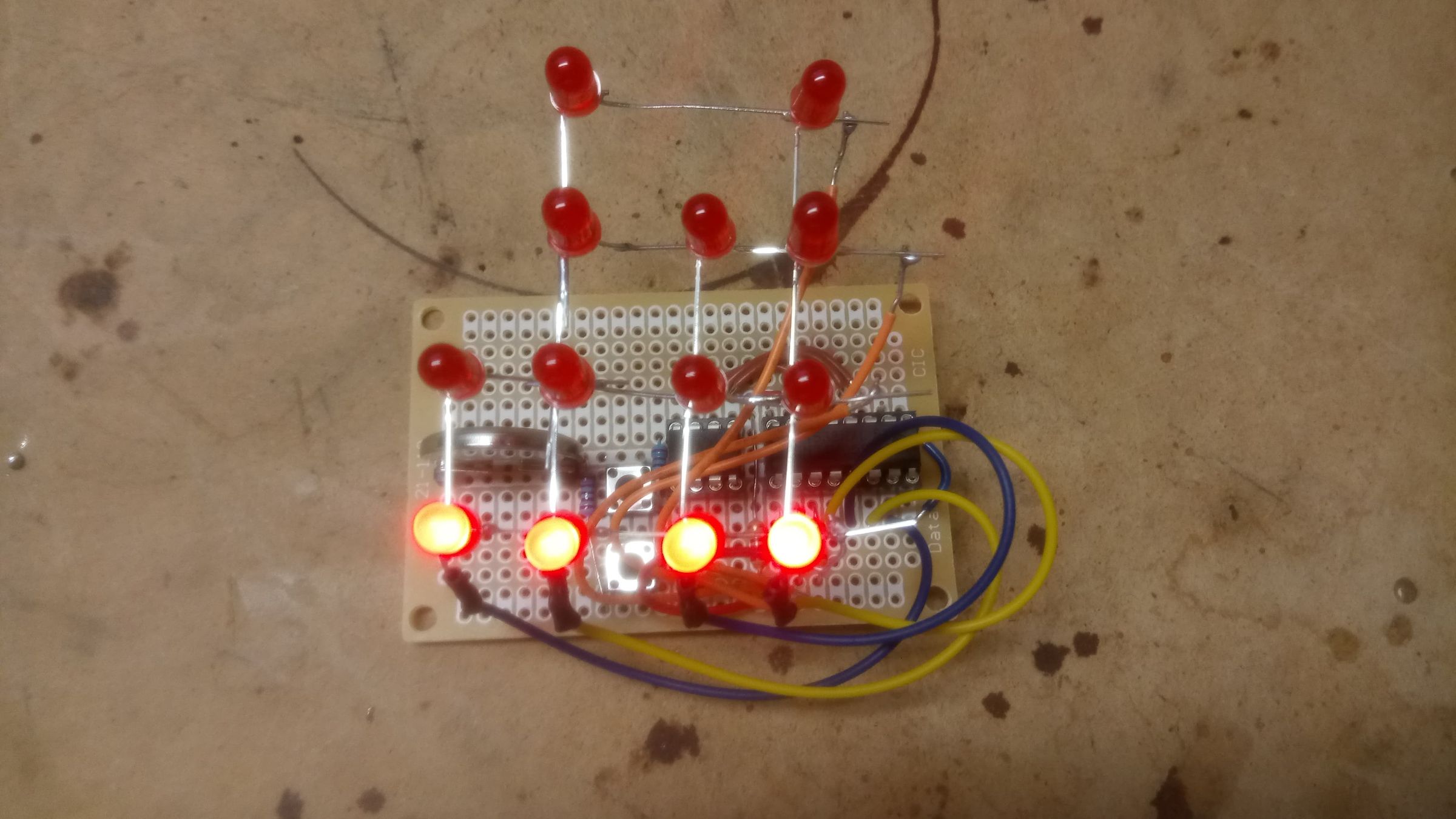 Simple Binary Clock Using Attiny85 : 10 Steps - Instructables