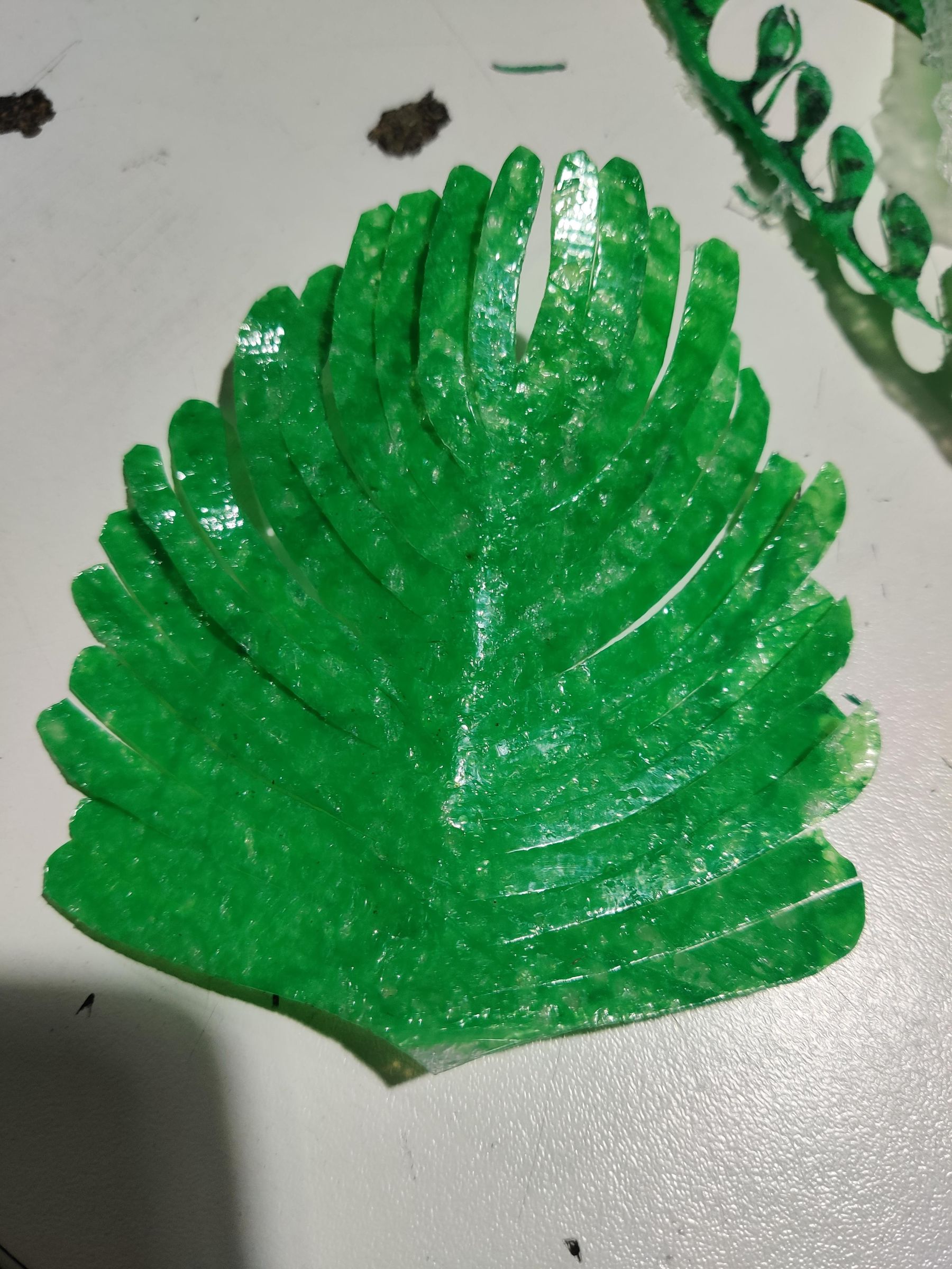 Recycled Plastic Christmas Wreath : 10 Steps (with Pictures ...