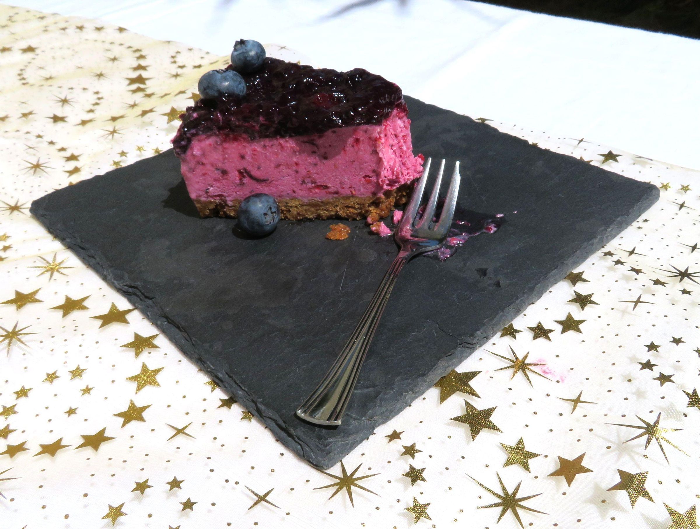 Summer Berry Frozen Cheesecake : 4 Steps (with Pictures) - Instructables