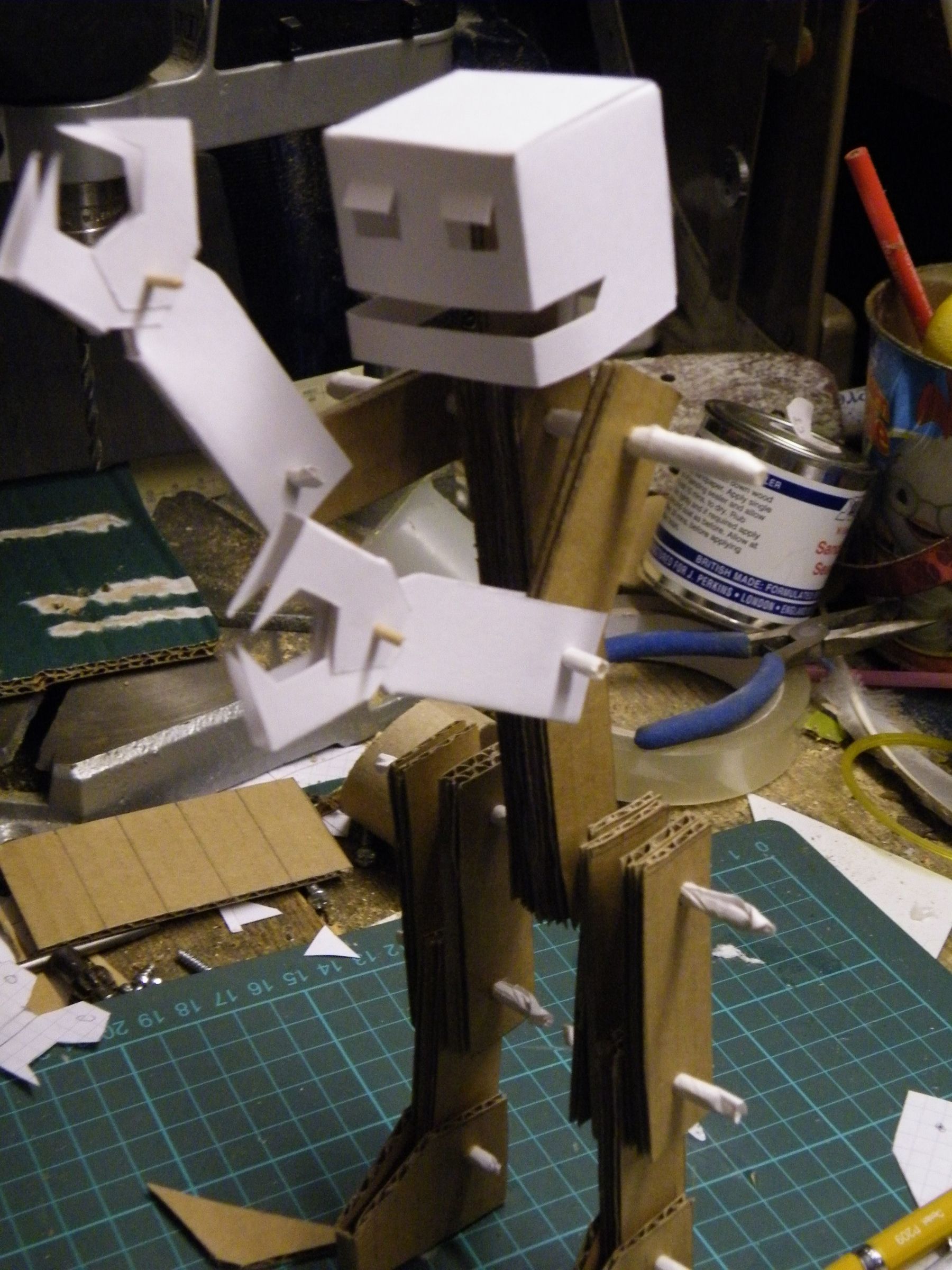 The Glueless, Poseable Cardboard Robot. : 7 Steps (with Pictures ...