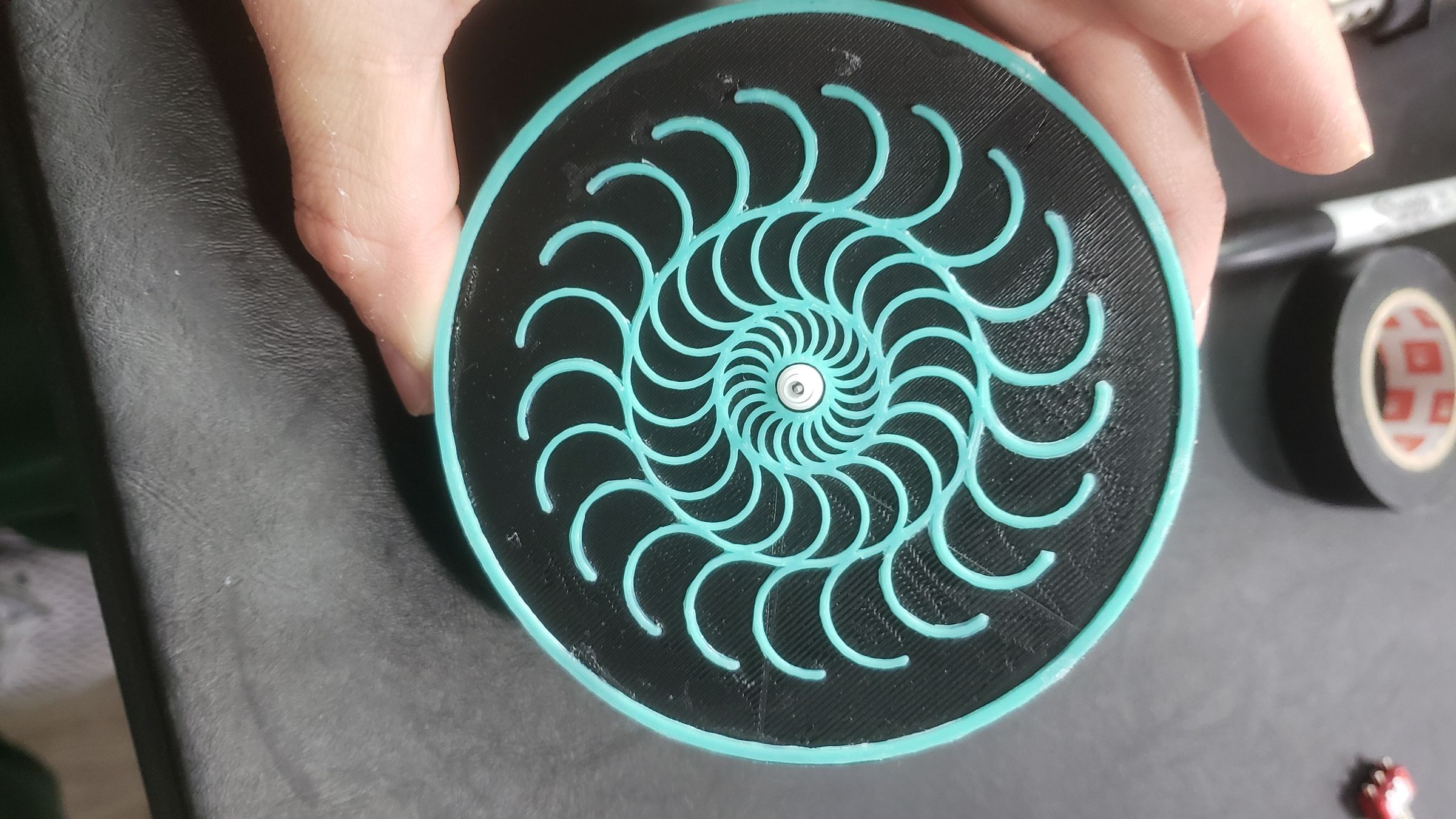 3D Printed Wall Clock With Kinetic Art and LEDs : 10 Steps (with ...