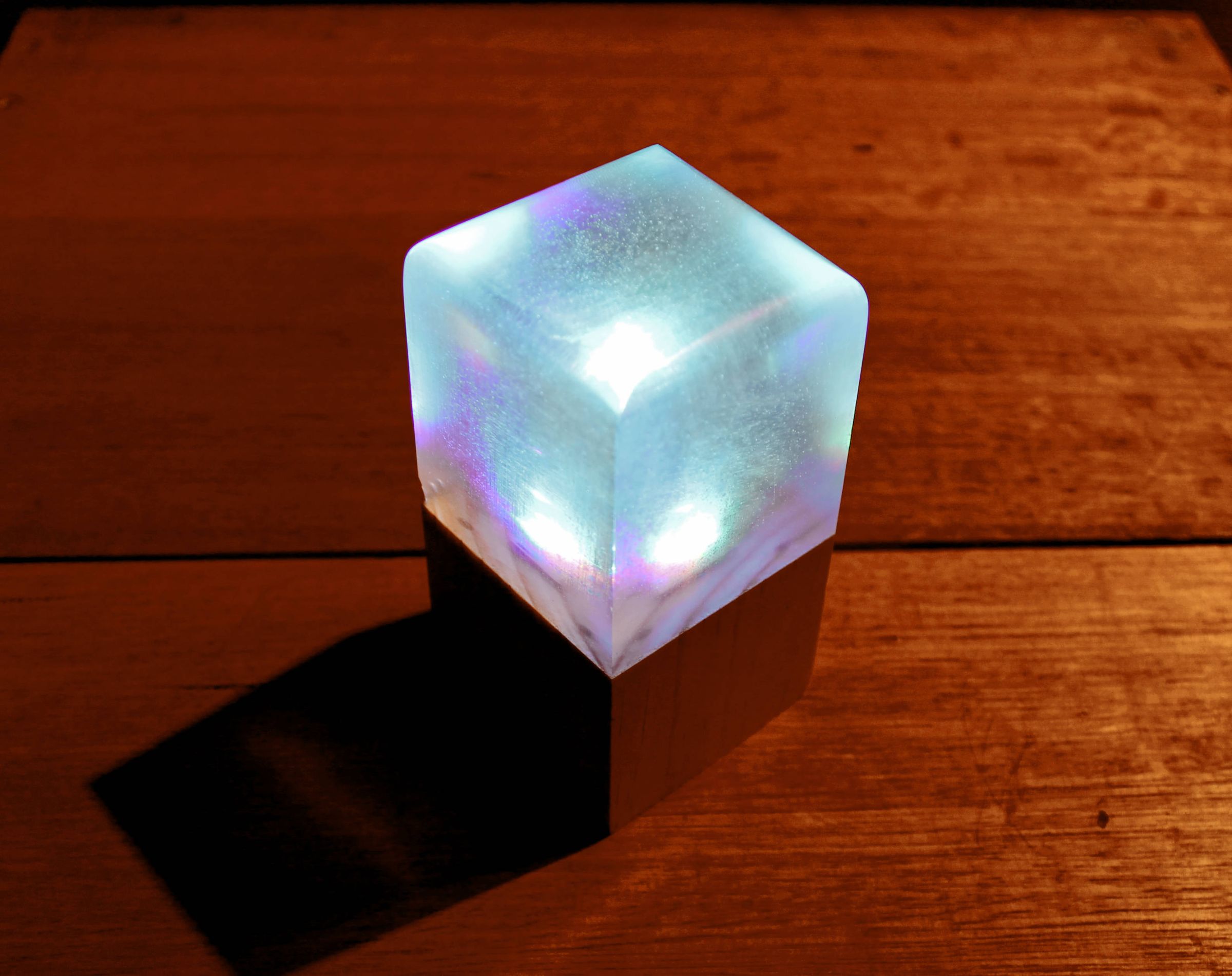 LED Resin Lamp V4 : 13 Steps (with Pictures) - Instructables