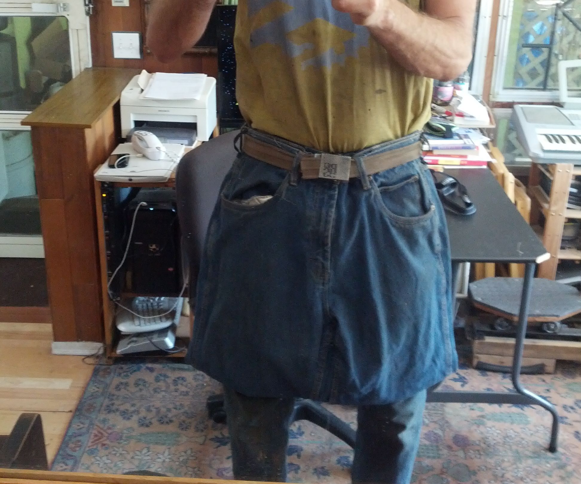 Easy Heavy Duty Shop Apron : 4 Steps - Instructables