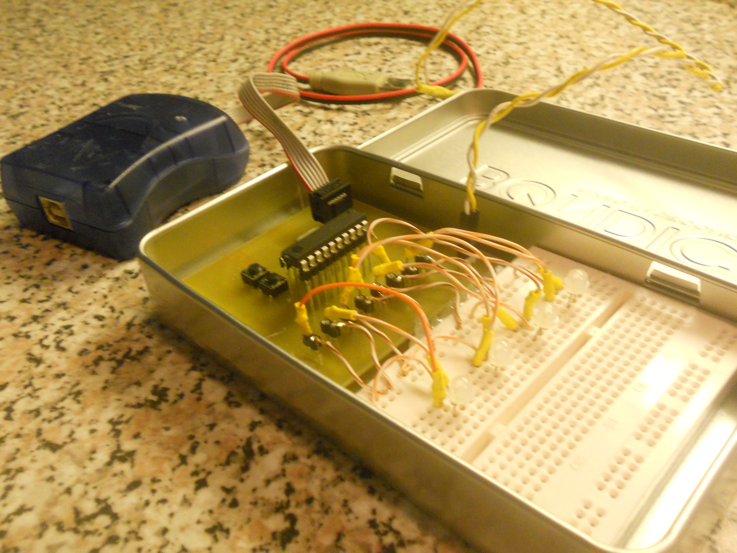 Simple Programming Board ATtiny2313 : 5 Steps - Instructables