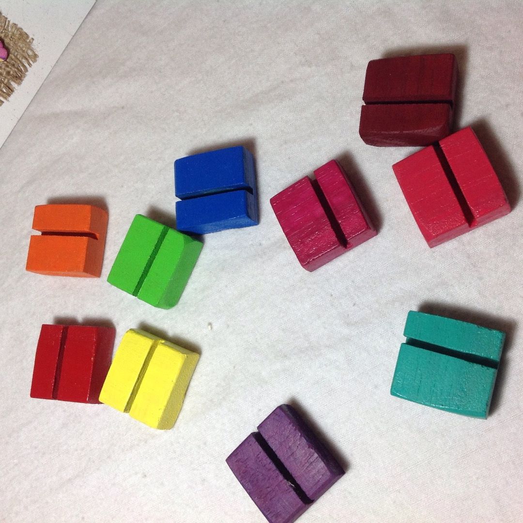 Minimalistic Mini Display Stand : 4 Steps (with Pictures) - Instructables