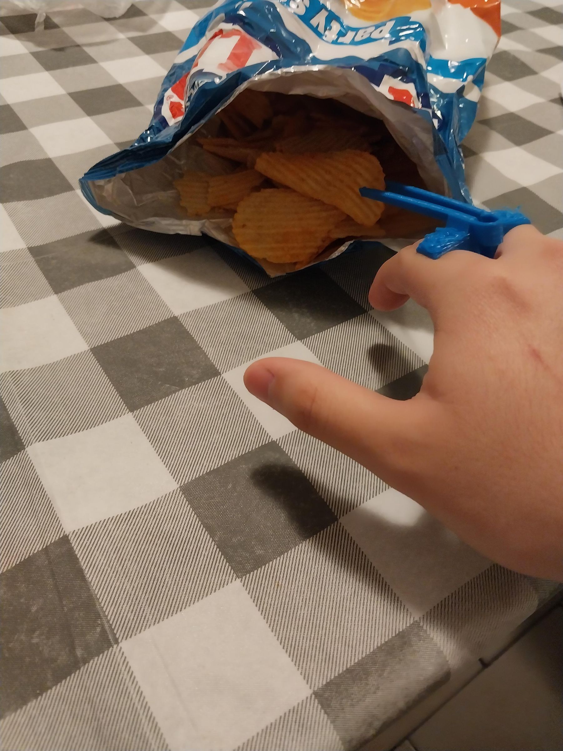 Finger Chop Sticks : 3 Steps (with Pictures) - Instructables