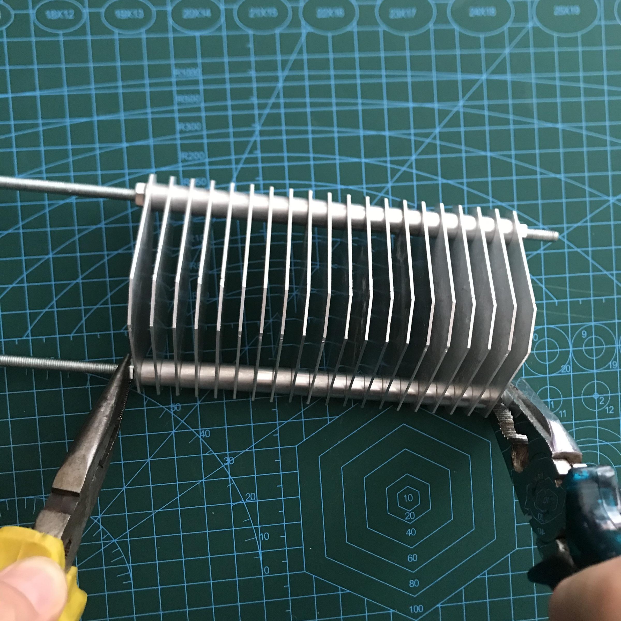 High Voltage Butterfly Capacitor for Loop Antennas - TA2WK (TA1LSX ...