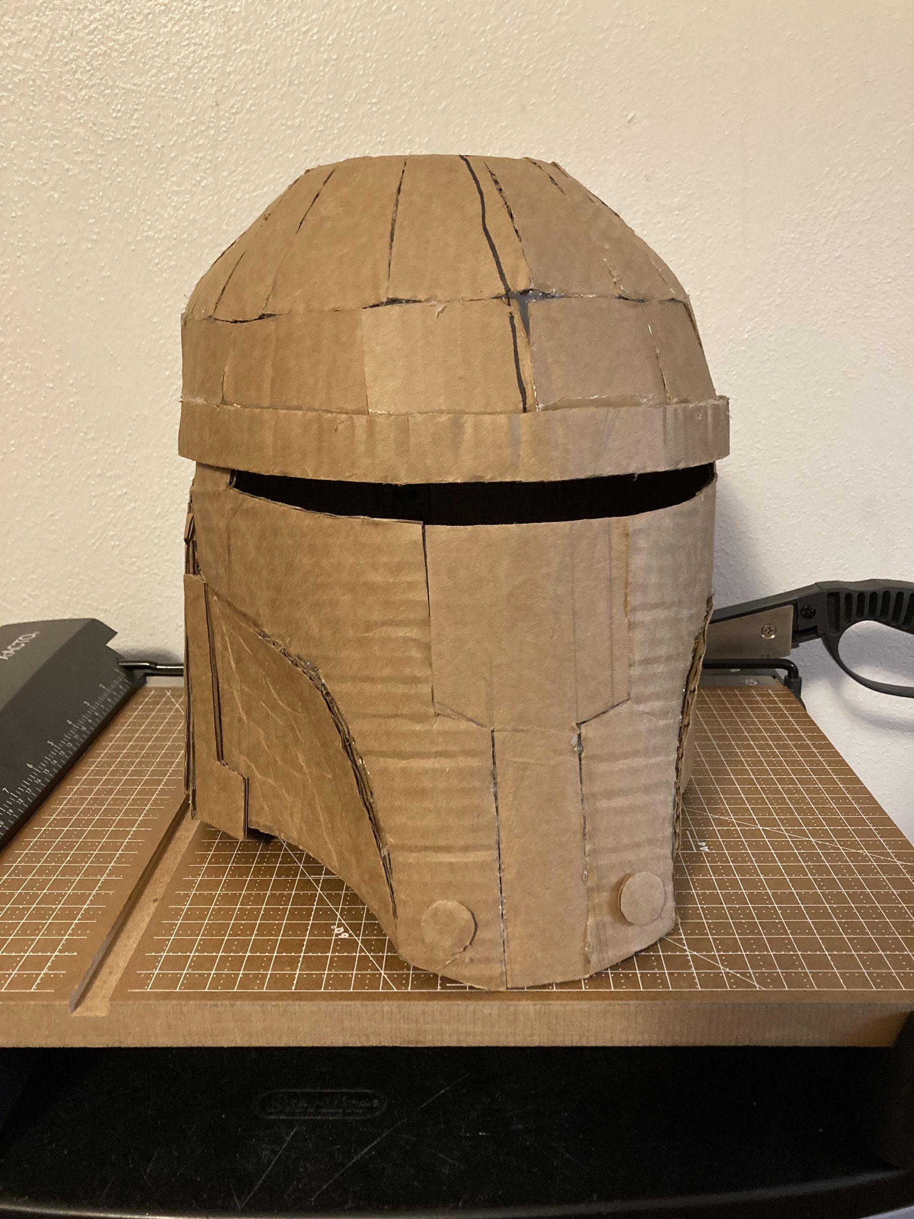 How to Make a Cardboard Helmet : 6 Steps (with Pictures) - Instructables