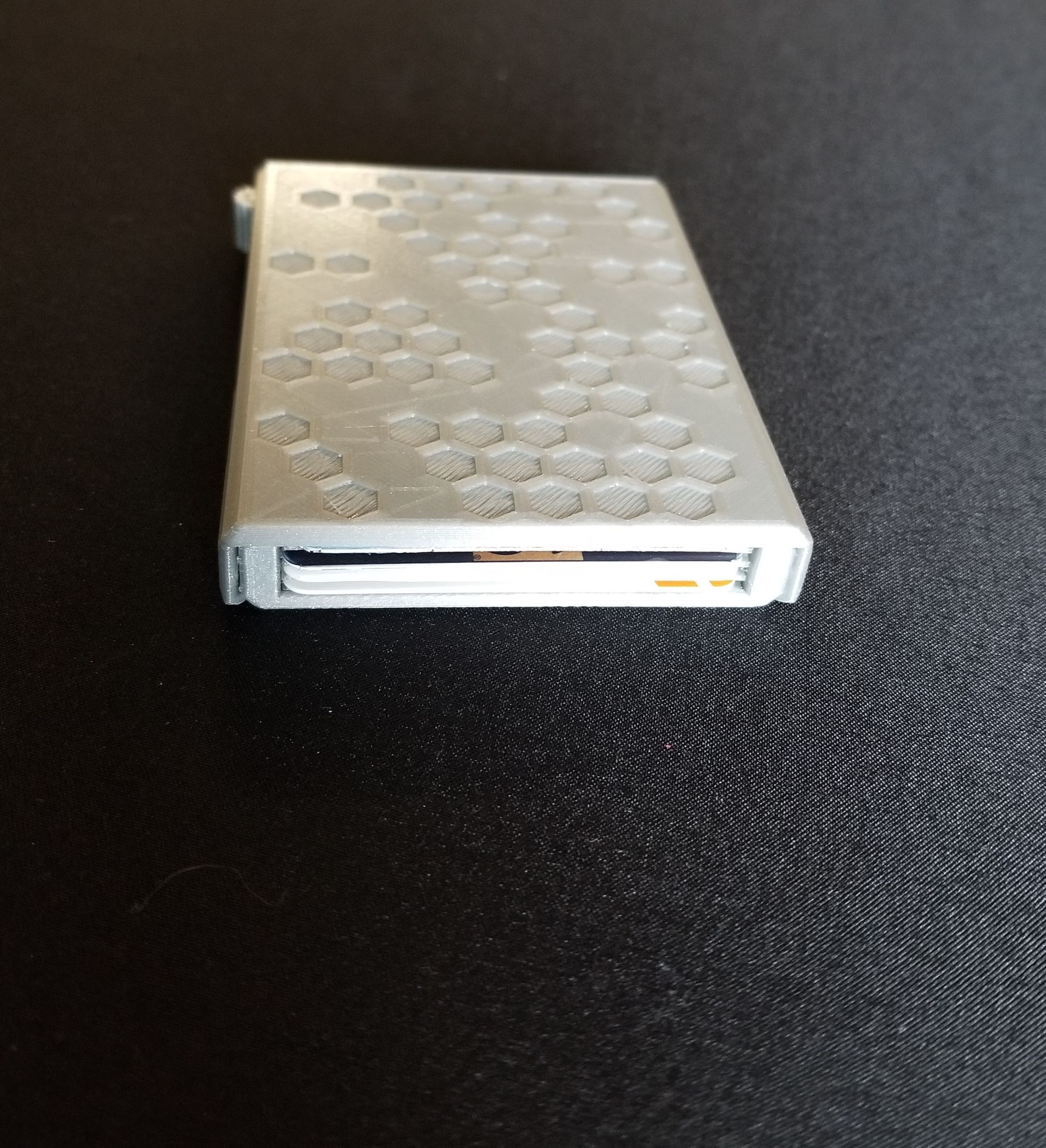 Fully 3D Printed Card Wallet With Card Pusher : 3 Steps (with Pictures ...