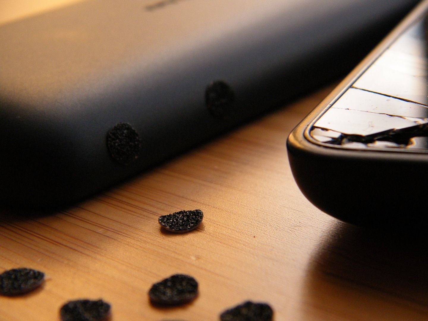 Anti-slip, Non-slip Dots for Cell Phone - Instructables