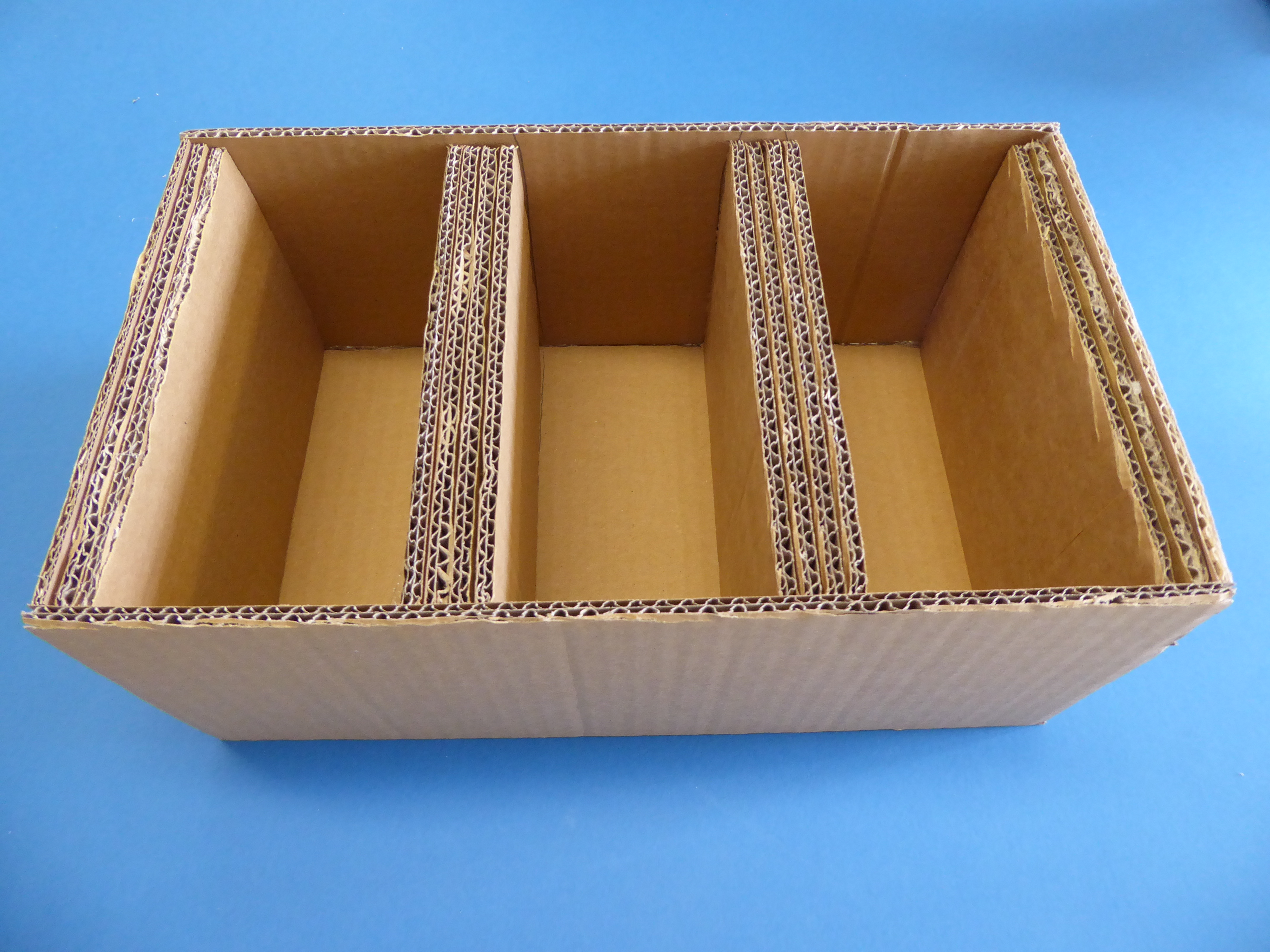 The Magic Chicken Cardboard Box : 5 Steps (with Pictures) - Instructables