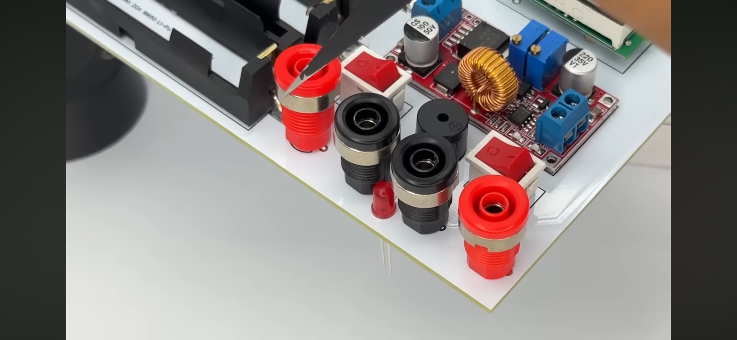 Portable DIY Electronics Workstation : 19 Steps (with Pictures ...