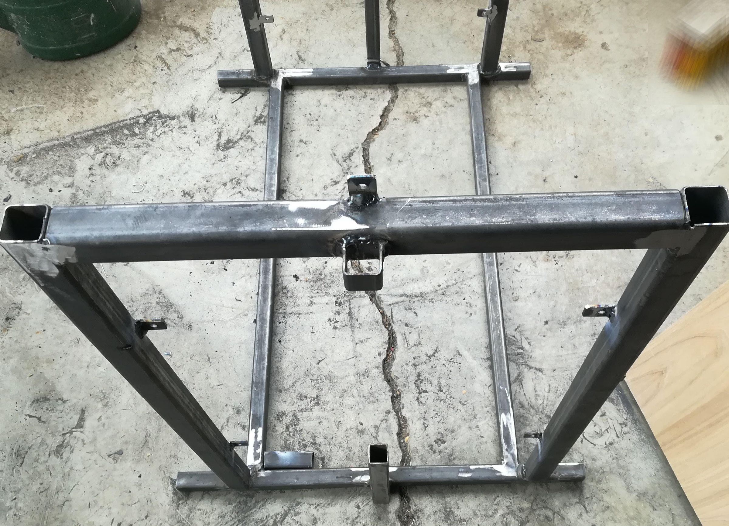 DIY Height Adjustable Standing Desks : 4 Steps (with Pictures ...