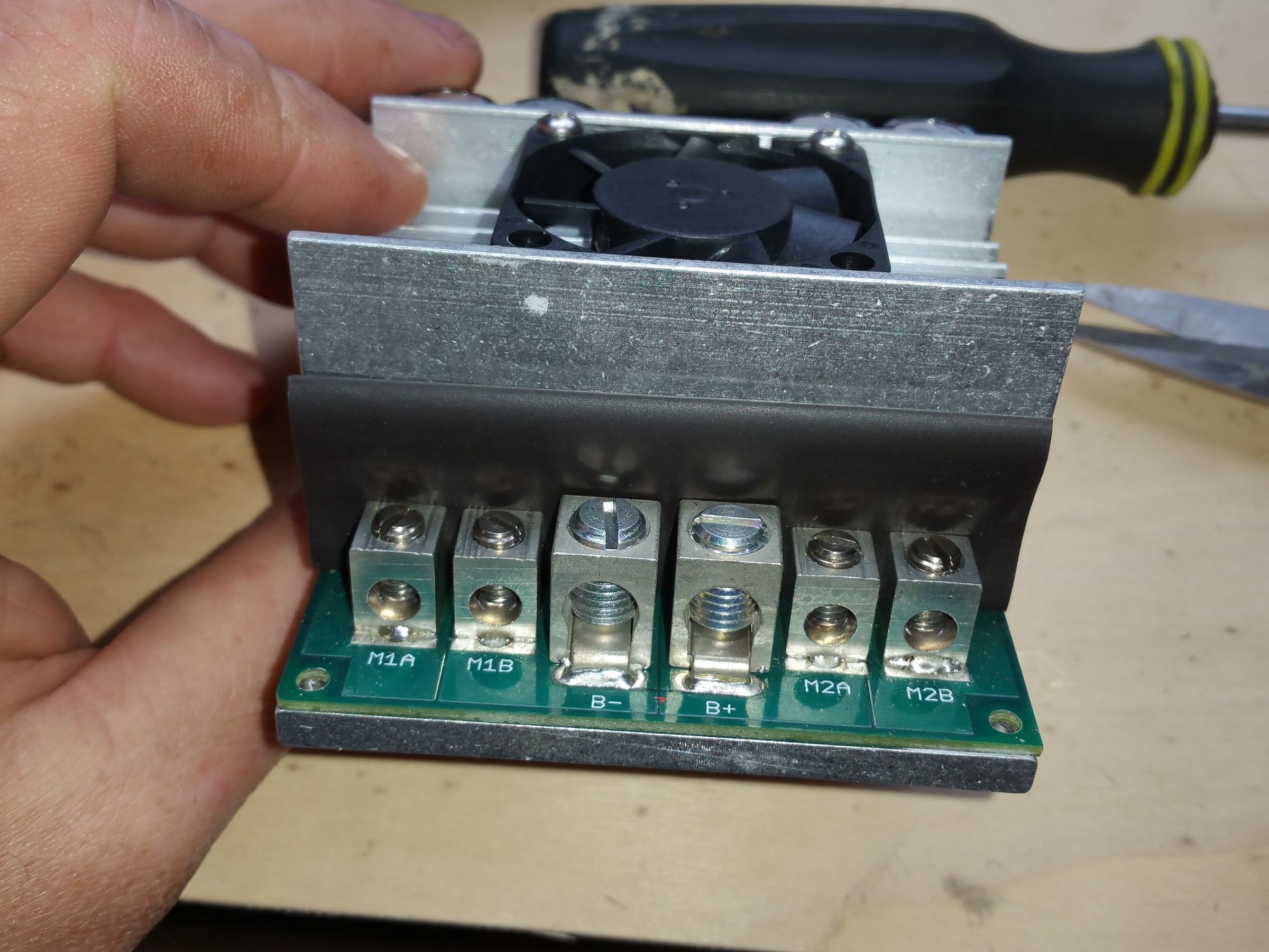 Bulletproofing a Sabertooth Motor Controller : 4 Steps - Instructables