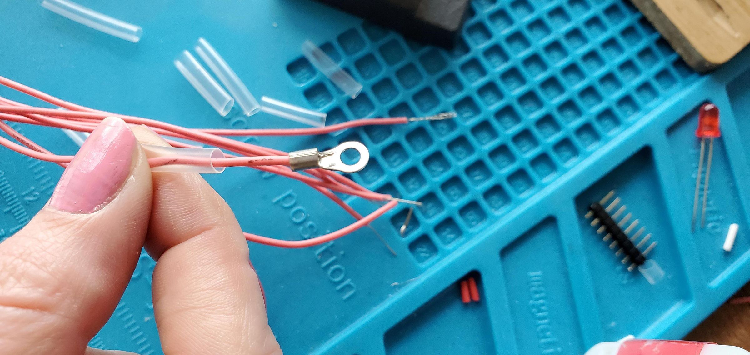 ALIENS! Making Your Circuit Boards Into Multiuse Protoboards! : 6 Steps ...