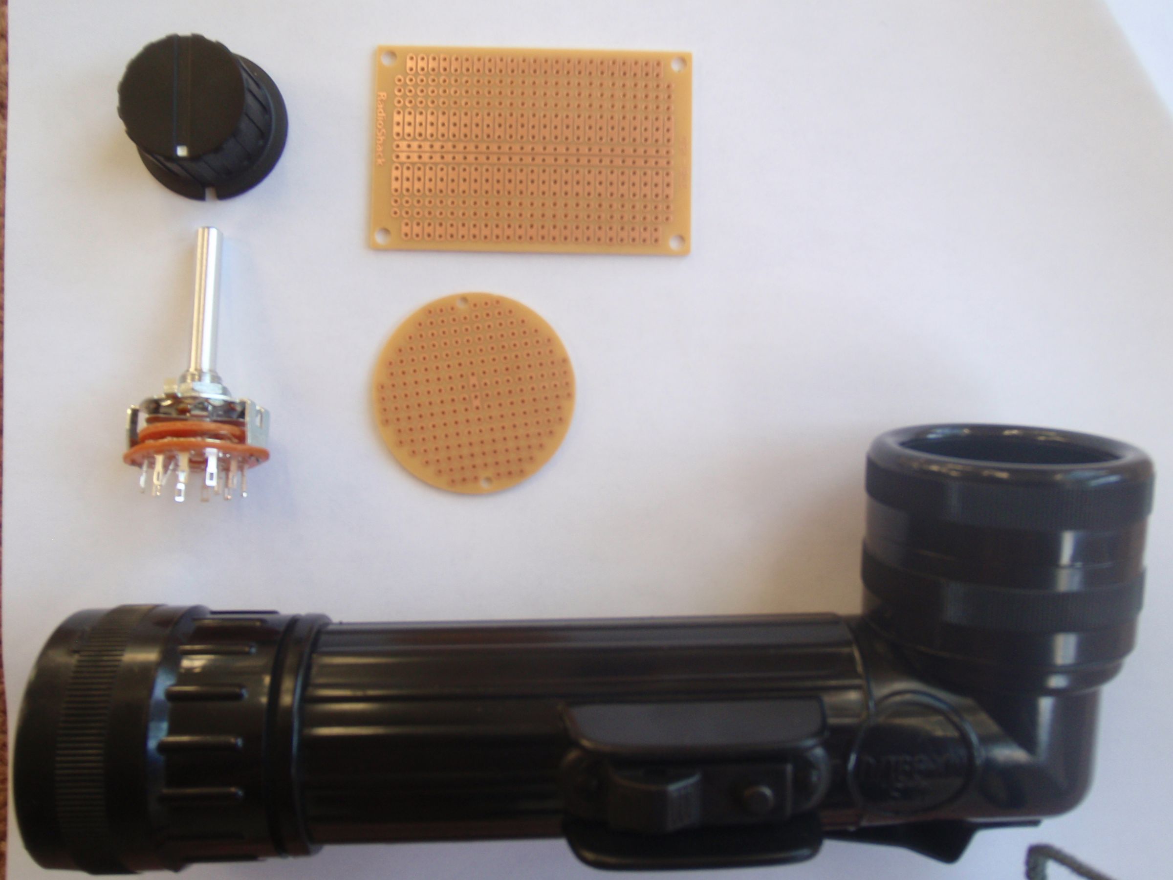 Full Spectrum Flashlight : 4 Steps (with Pictures) - Instructables