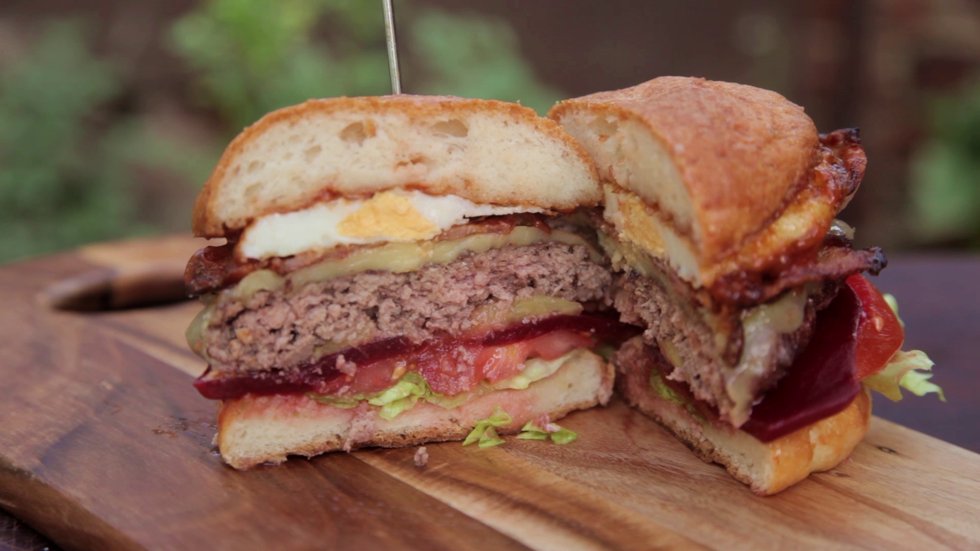 How to Cook a Aussie Burger With the Lot (Aussie Takeaway Classic ...