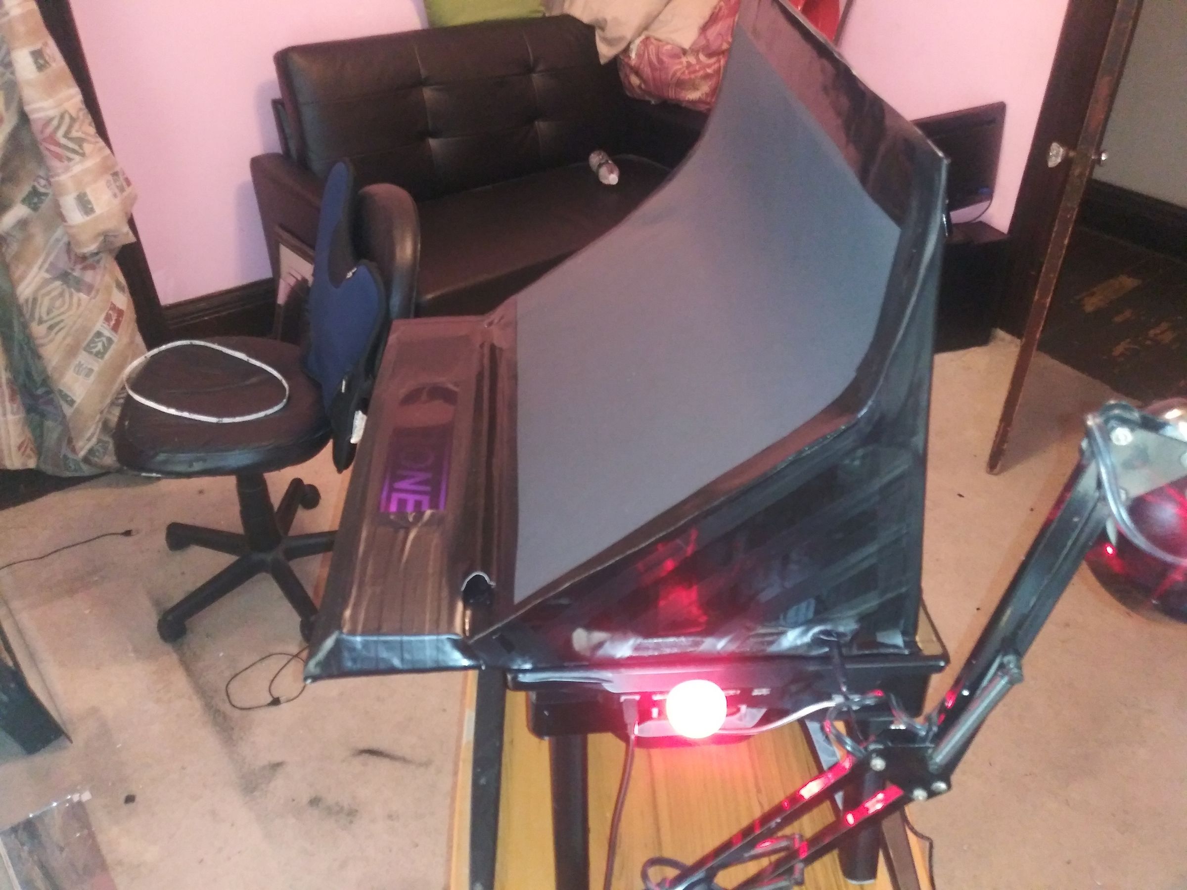 Cardboard DJ Laptop Stand and Color Logo Display : 5 Steps - Instructables