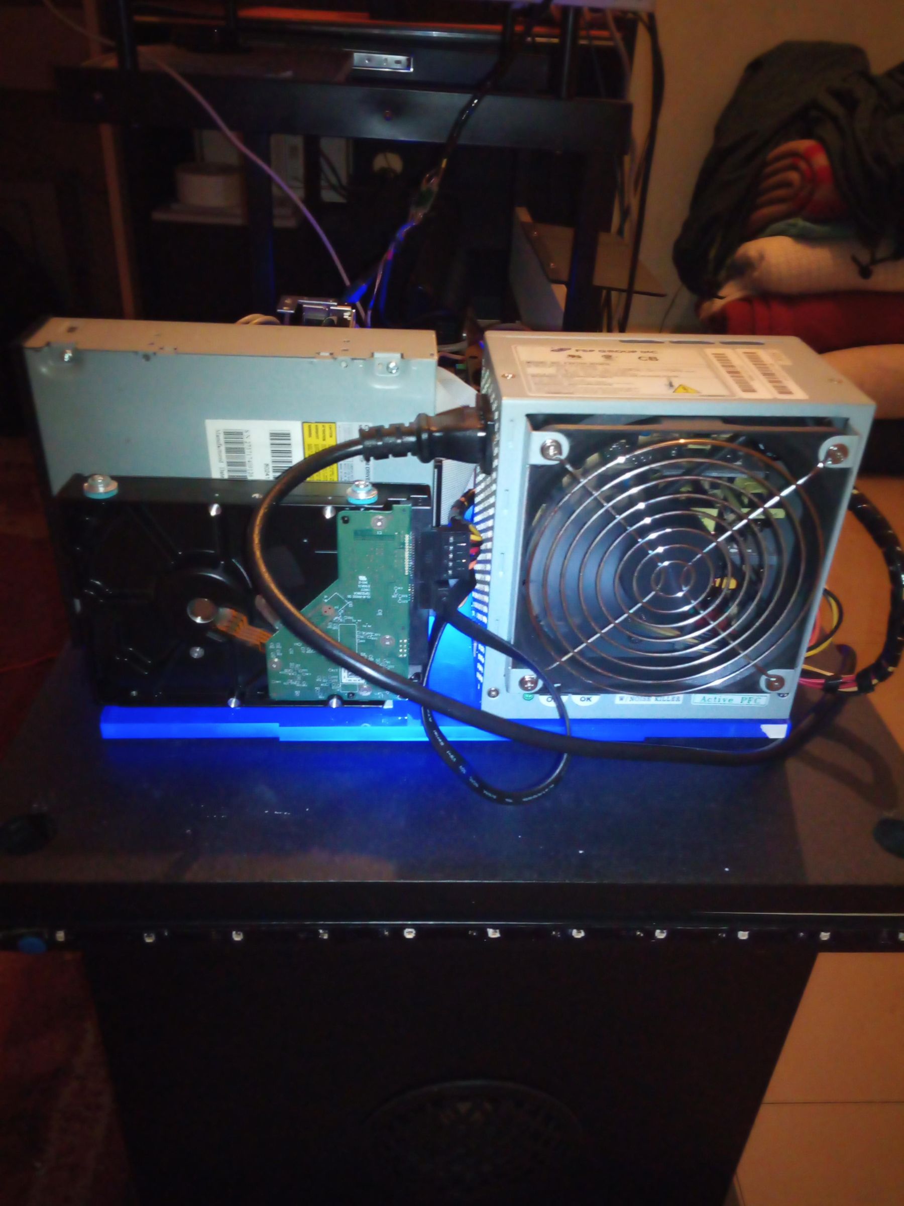PC Table Bench - Instructables