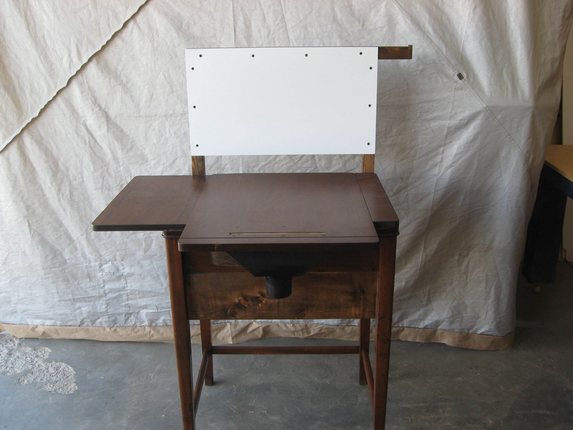 Wood Carving Station From Old Sewing Table : 14 Steps (with Pictures ...