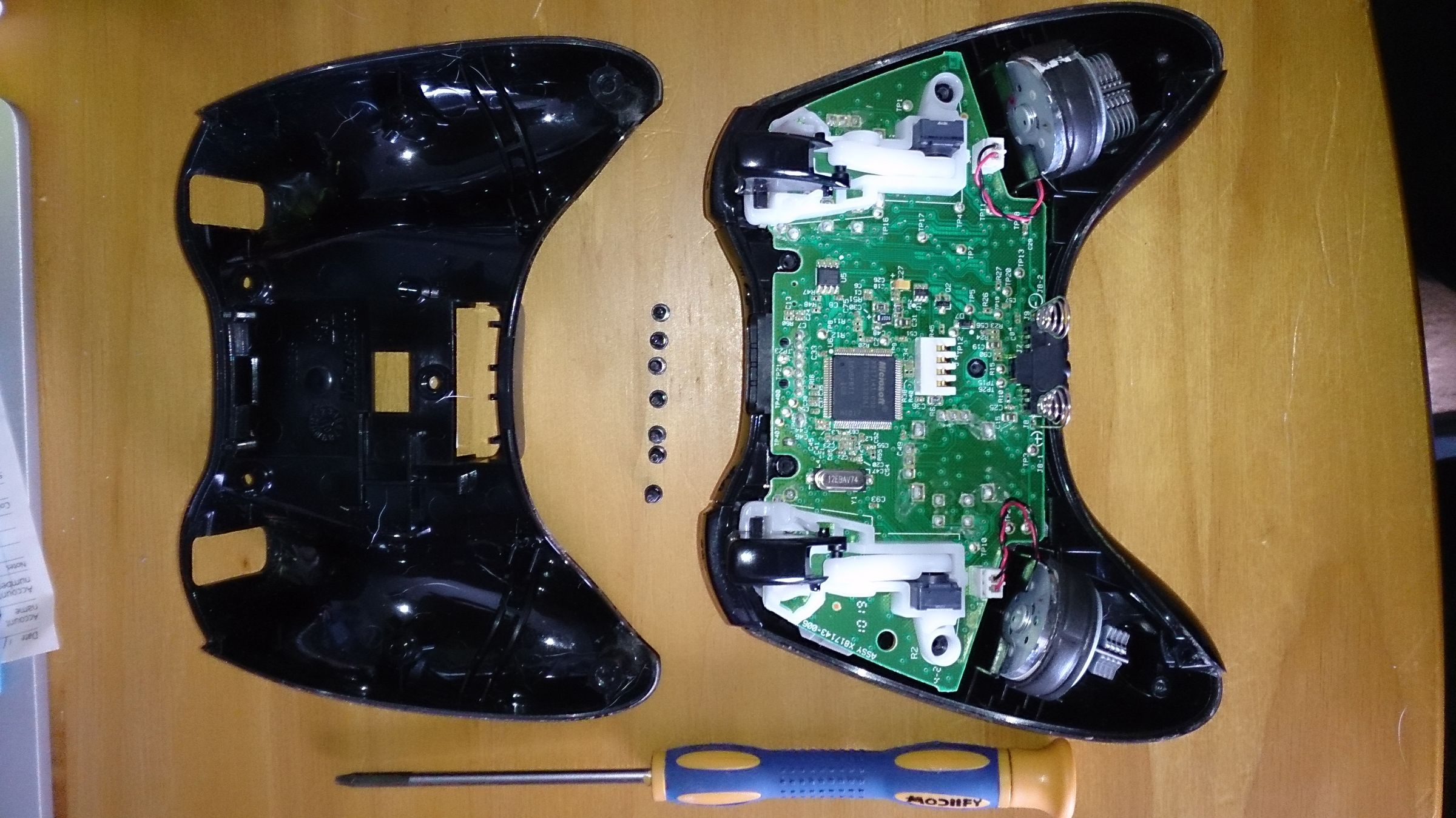 How to Custom Paint Your Xbox Contoller : 4 Steps - Instructables