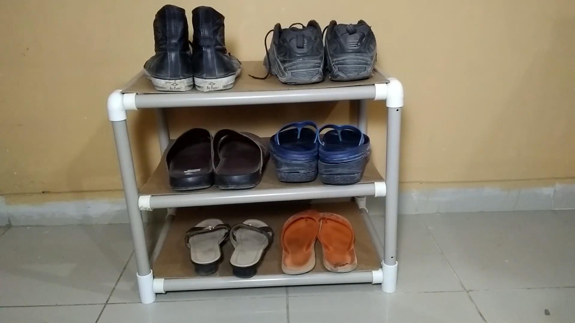 How to Make Shoes Stand With PVC Pipes : 4 Steps (with Pictures ...