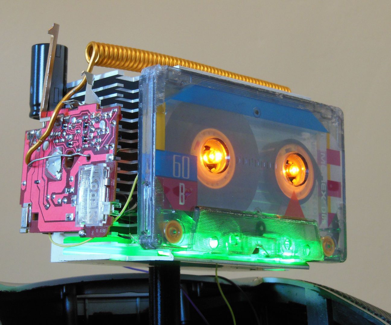 Audio Junkbot : 6 Steps (with Pictures) - Instructables